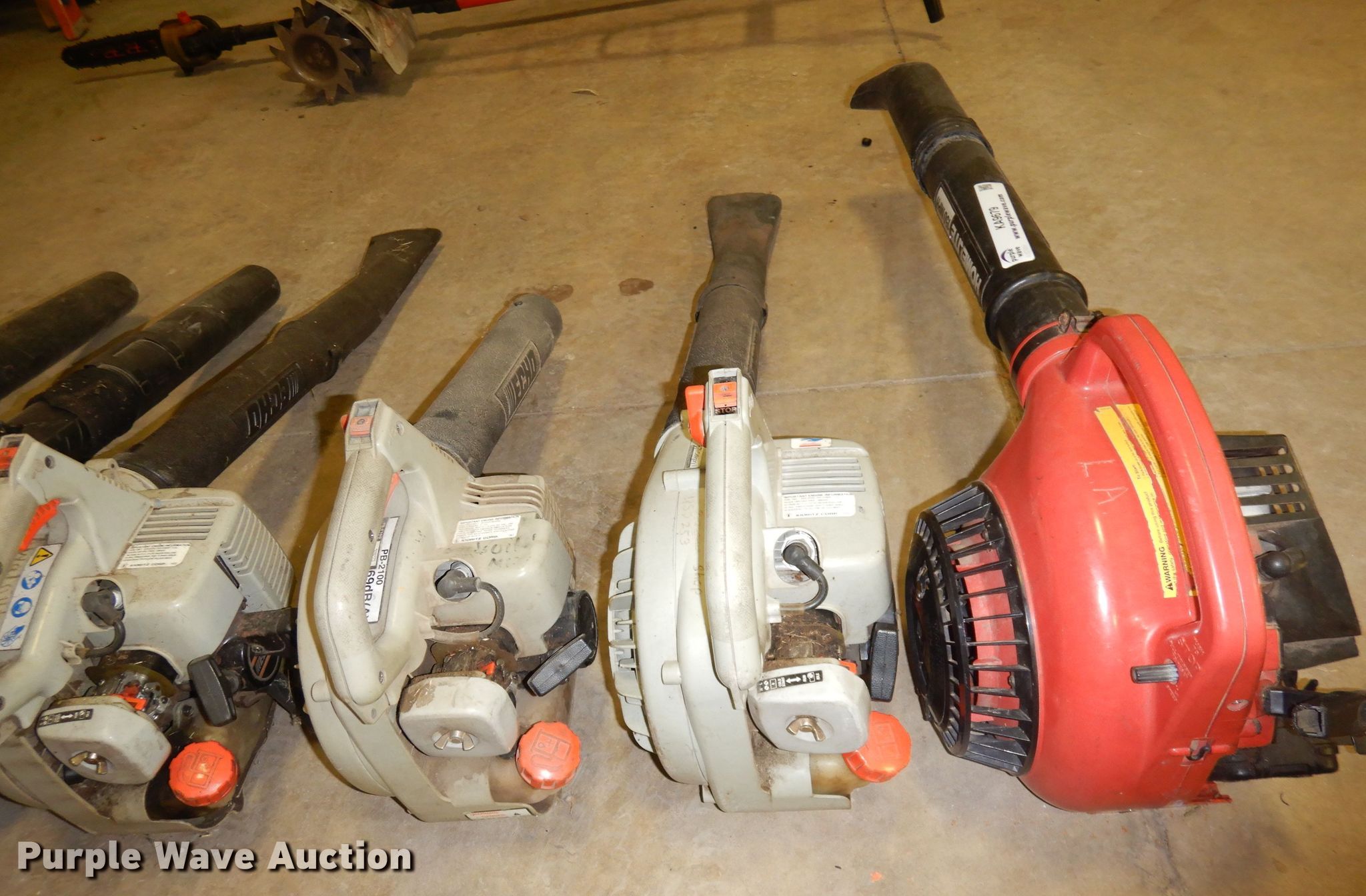 (6) blowers in Emporia, KS | Item KA9679 sold | Purple Wave