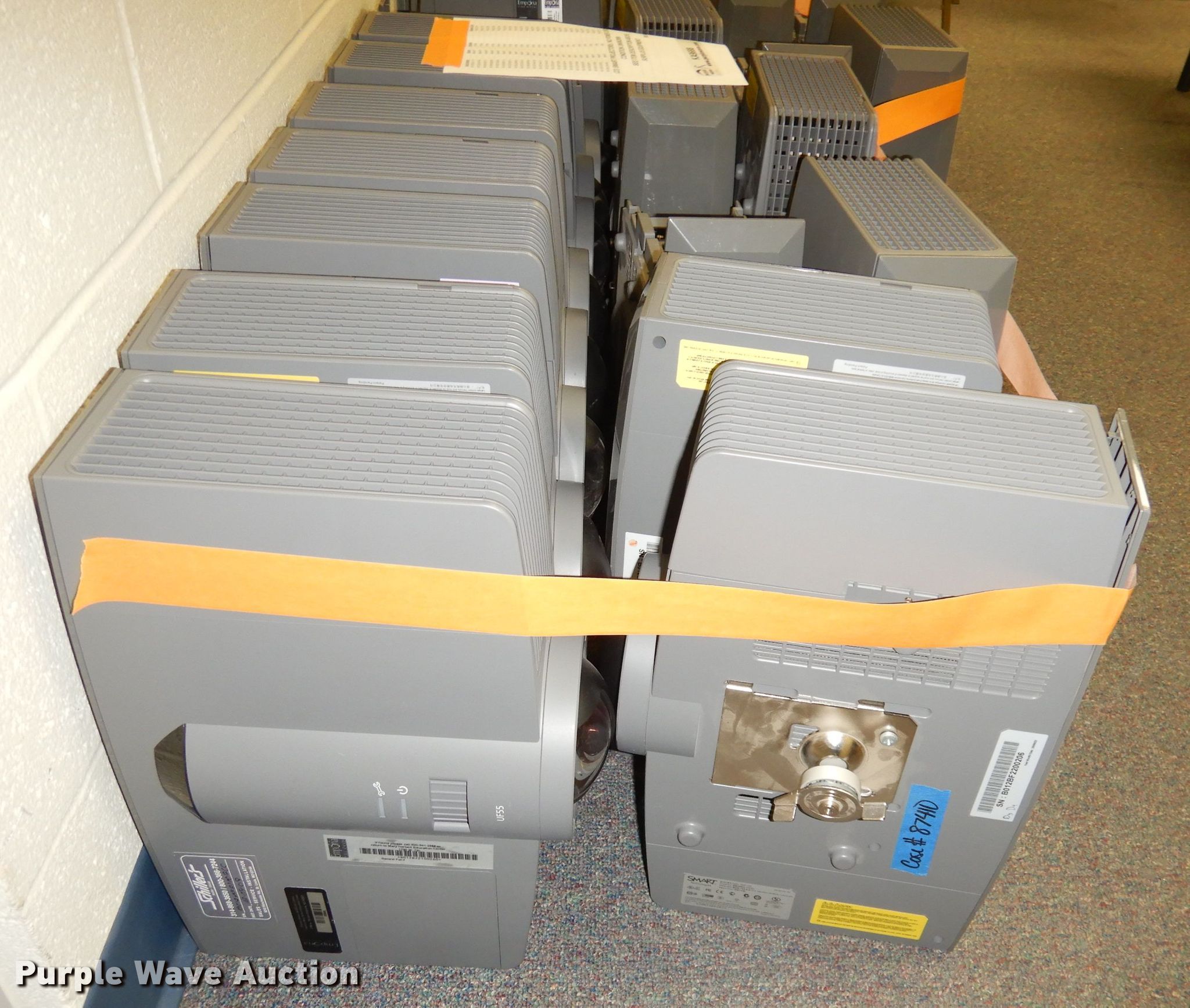 (23) Smart UF55 projectors in Emporia, KS | Item KA9688 sold | Purple Wave