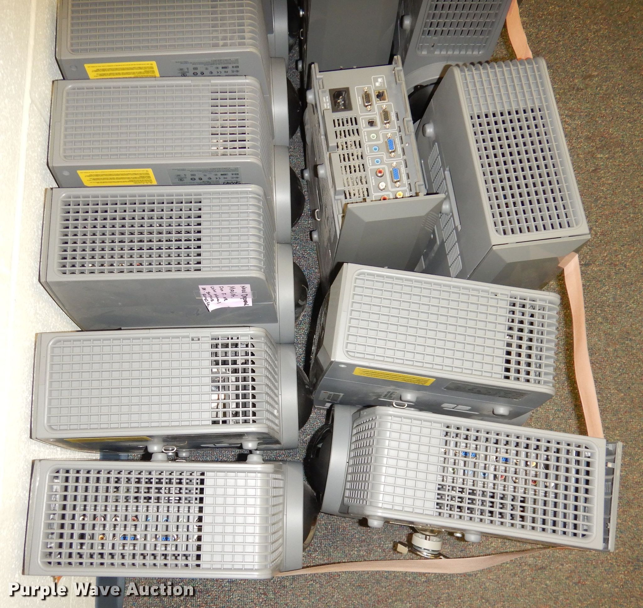 (23) Smart UF55 projectors in Emporia, KS | Item KA9688 sold | Purple Wave