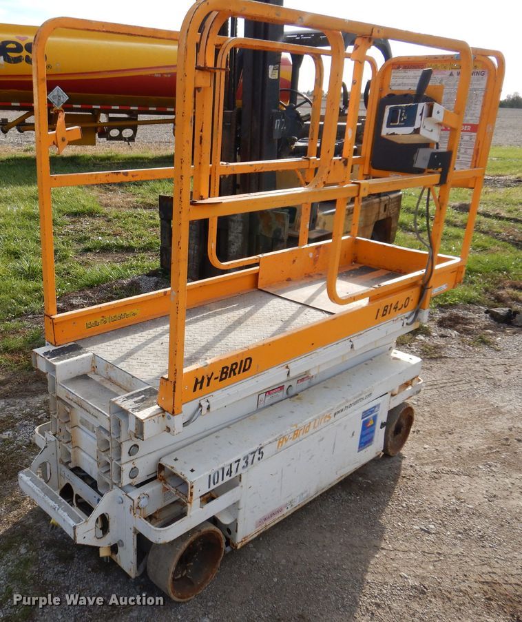 2013 Hy-Brid HB1430 scissor lift in Centerville, IA | Item KY9618 sold ...