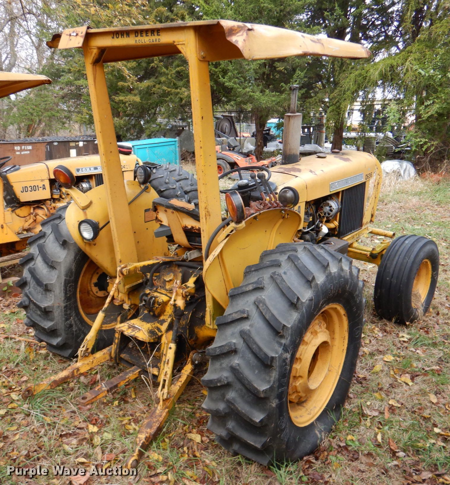 John Deere 301A tractor in Lawrence, KS | Item DK1378 sold | Purple Wave
