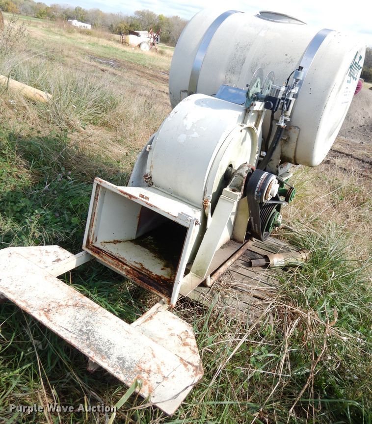 AgTec sprayer/mister in Overbrook, KS | Item DK3114 sold | Purple Wave