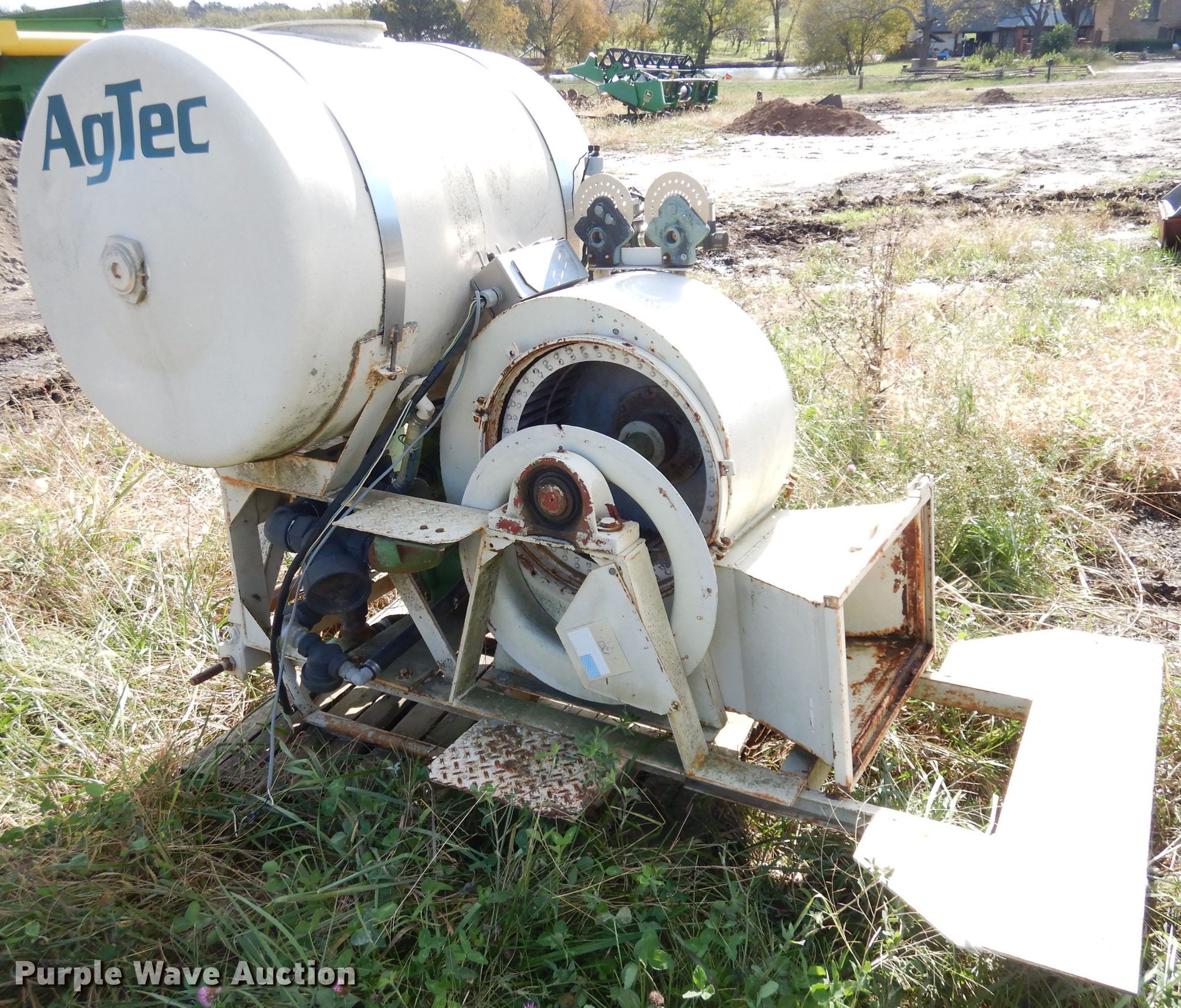 AgTec sprayer/mister in Overbrook, KS | Item DK3114 sold | Purple Wave