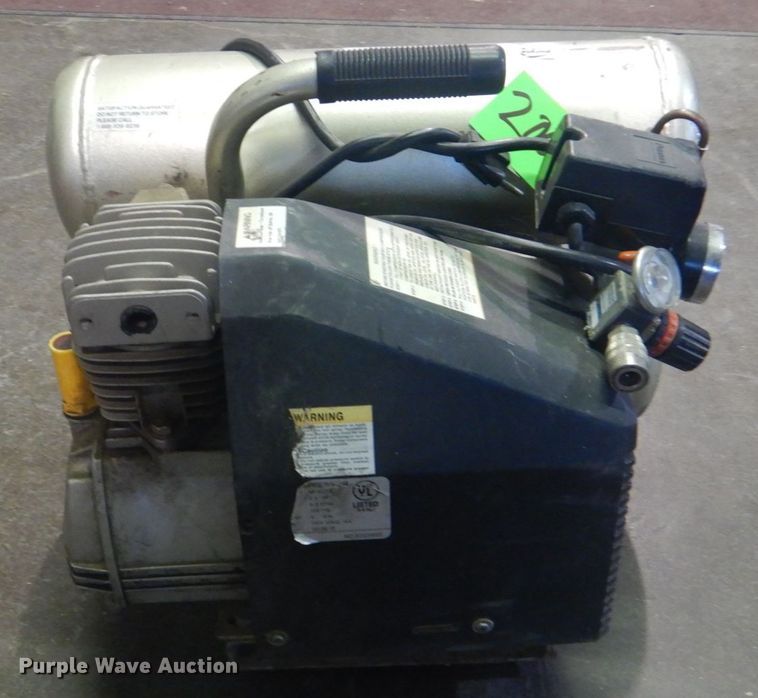 Master Elite Hush Super Quiet air compressor in Tulsa, OK | Item KV9373 ...