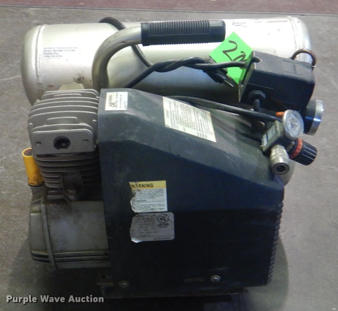 Master Elite Hush Super Quiet air compressor in Tulsa, OK | Item KV9373 ...
