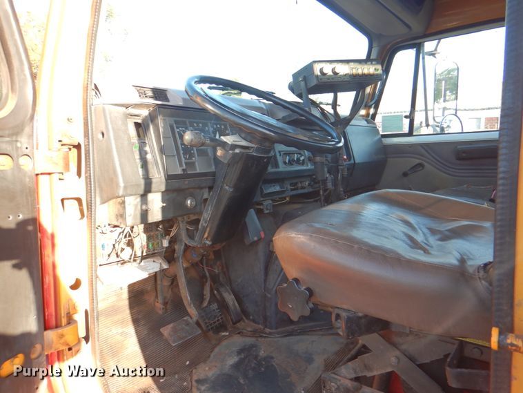 1997 International 4700 dump truck in Tulsa, OK | Item IR9181 sold ...