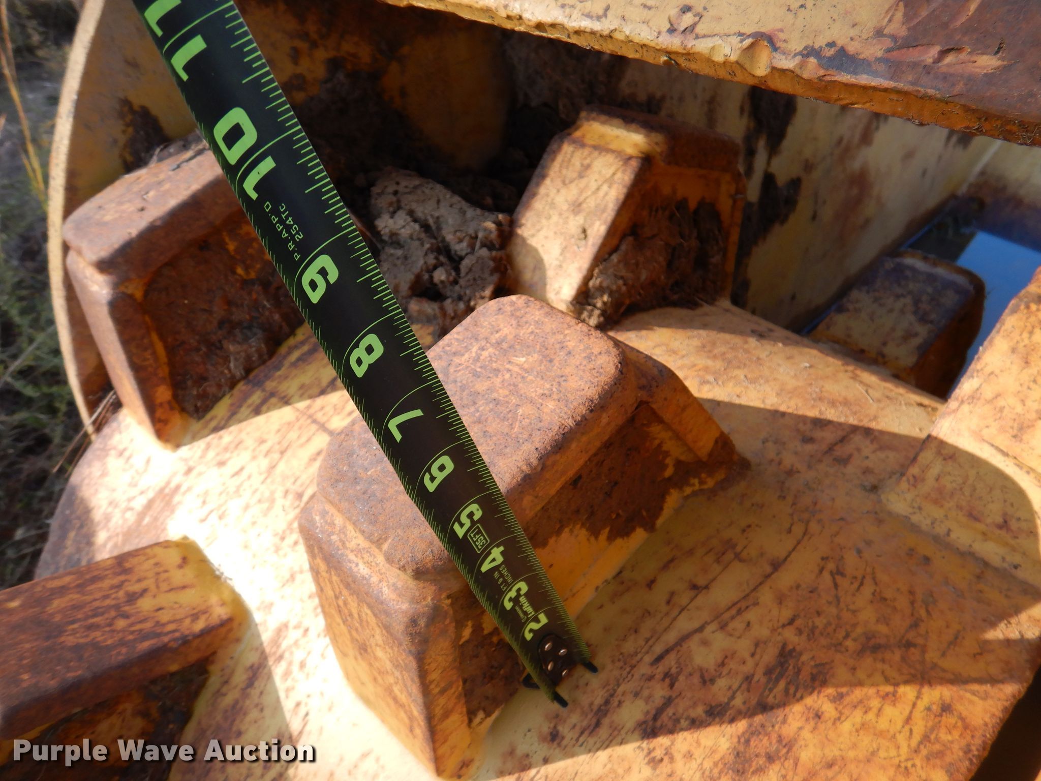 Felco Felco 24" W bucket with compaction wheel in Harrison, AR | Item ...