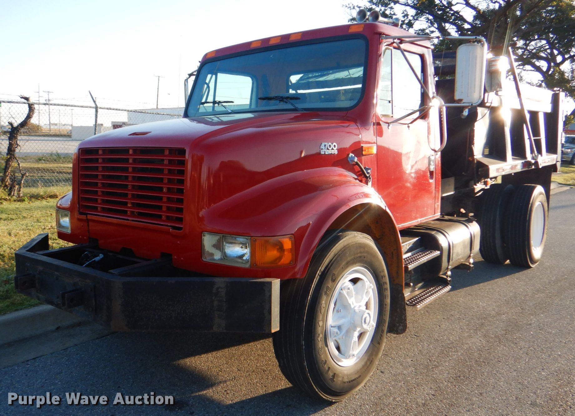 1997 International 4700 dump truck in Tulsa, OK | Item IR9181 sold ...