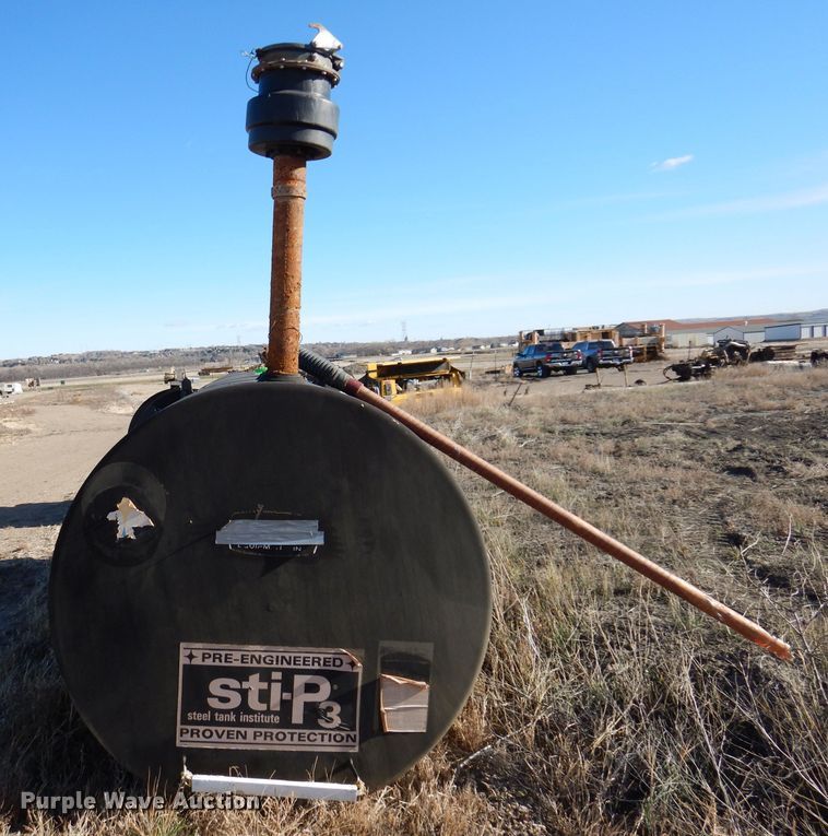 Sti-P3 steel tank in Pierre, SD | Item DL5816 sold | Purple Wave