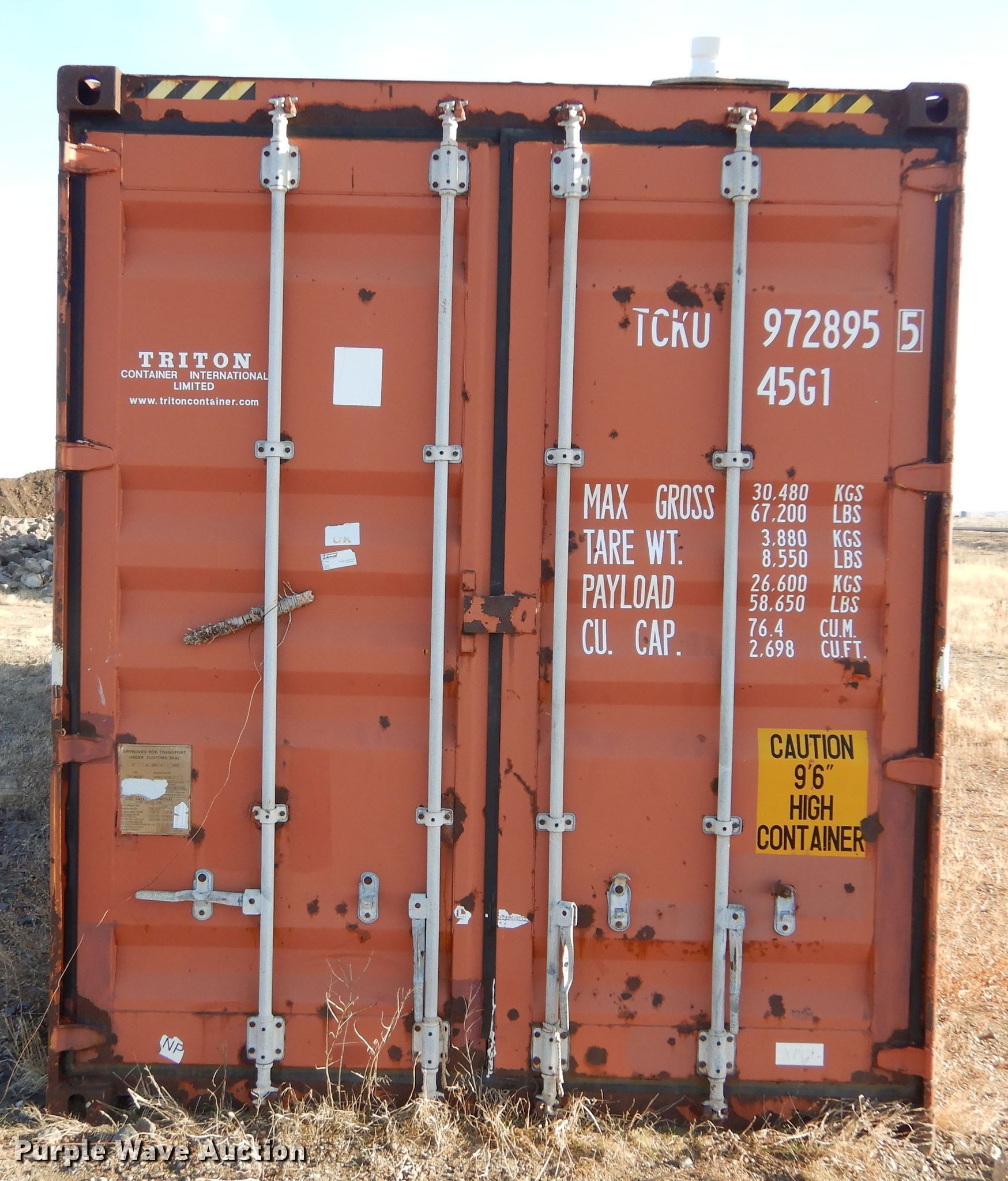 Triton shipping container in Pierre, SD | Item DK3425 sold | Purple Wave