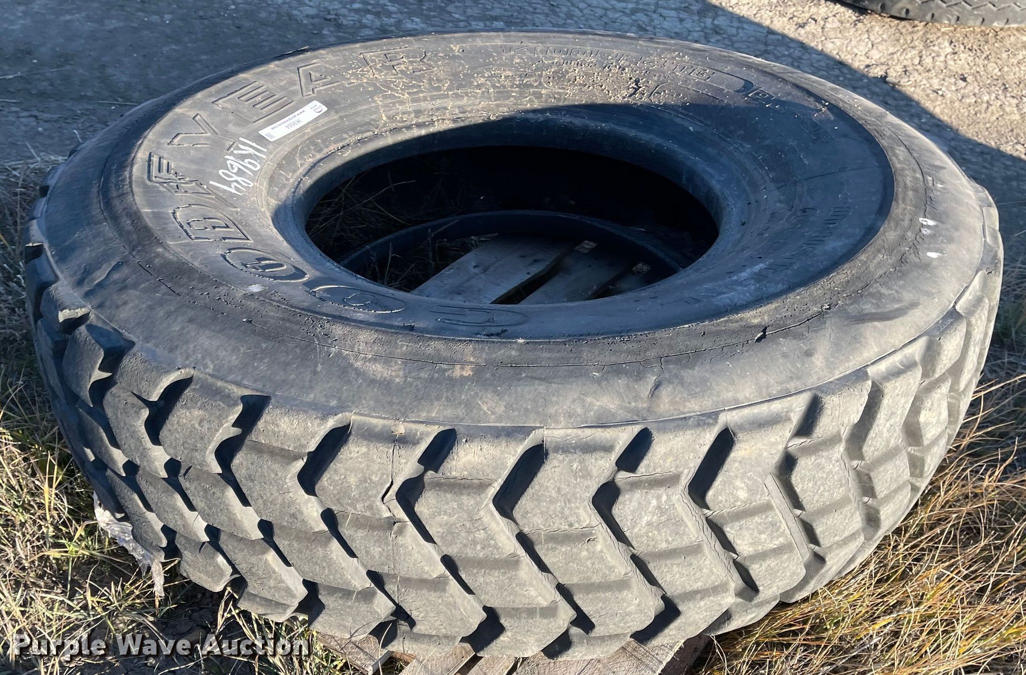 14.00R24 tire in Pierre, SD | Item IK9684 sold | Purple Wave