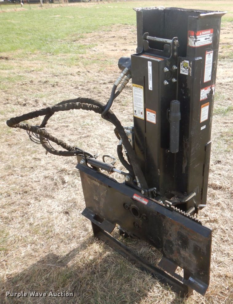 Danuser SM40 skid steer post driver in Davis, OK | Item JD9563 sold ...
