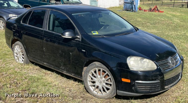 2008 Volkswagen Jetta in Wyandotte, OK | Item JQ9567 sold | Purple Wave