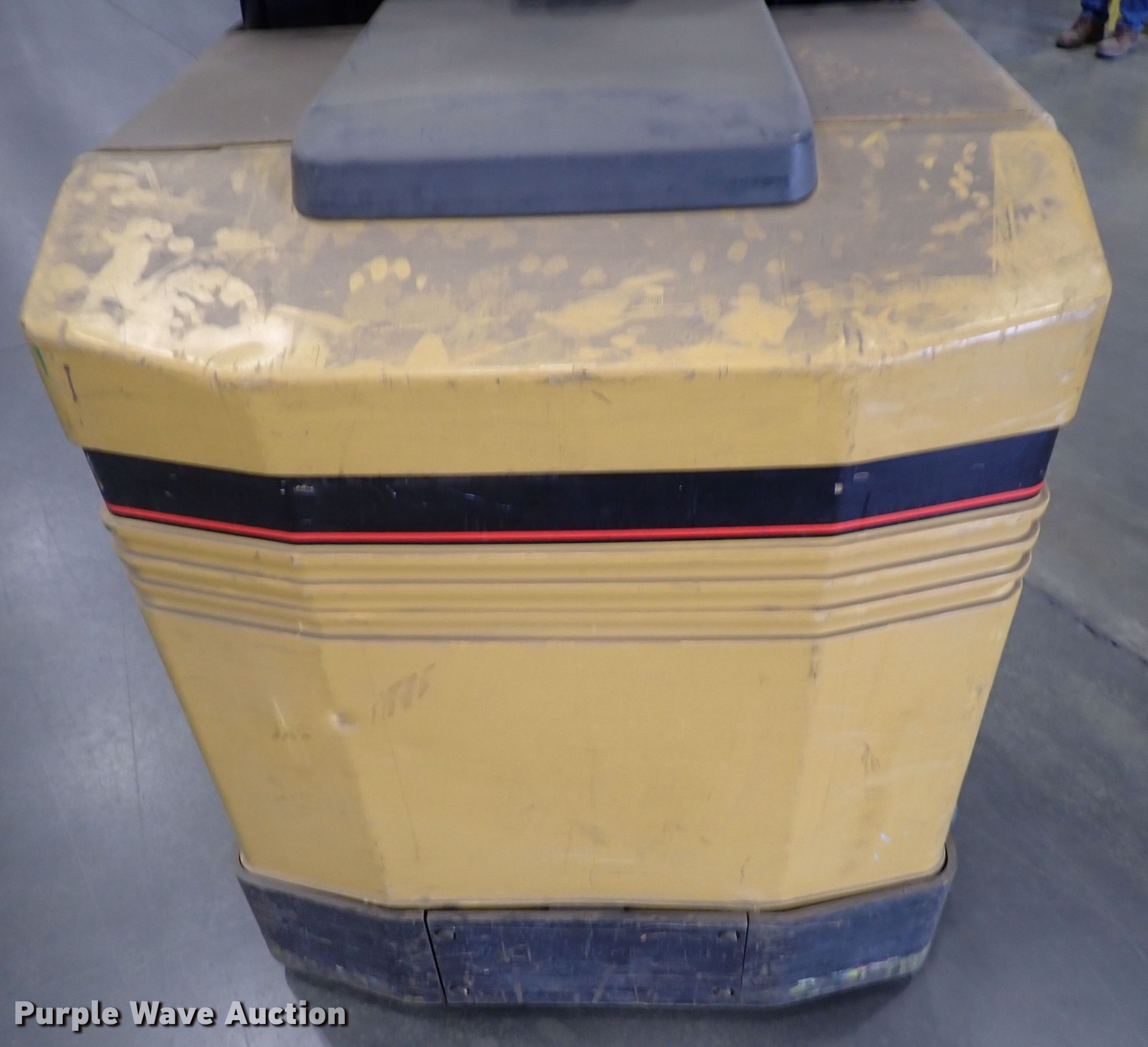 Caterpillar NOR30P order picker in Wichita, KS | Item DN2334 sold ...