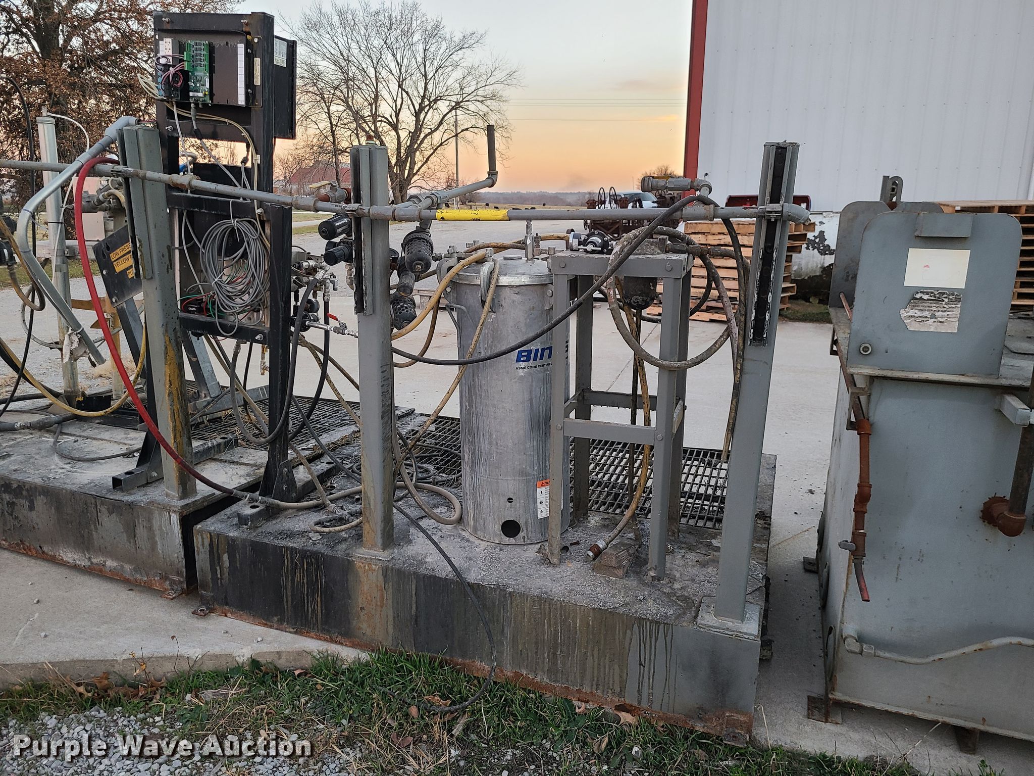 Graco Promix paint pump/mixing system in Higginsville, MO | Item GB9138 ...