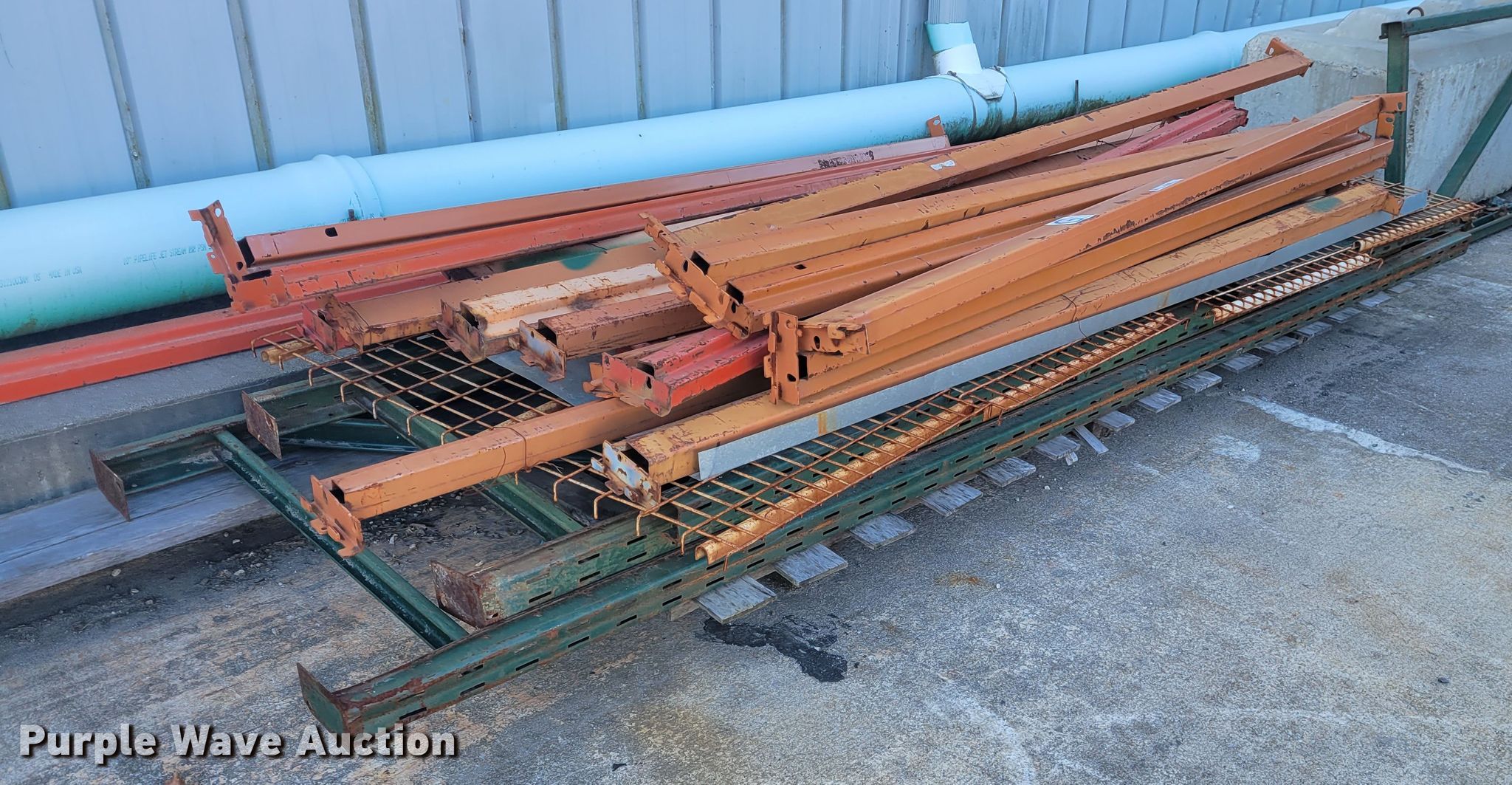 Pallet racking in O Fallon, MO | Item IV9625 sold | Purple Wave