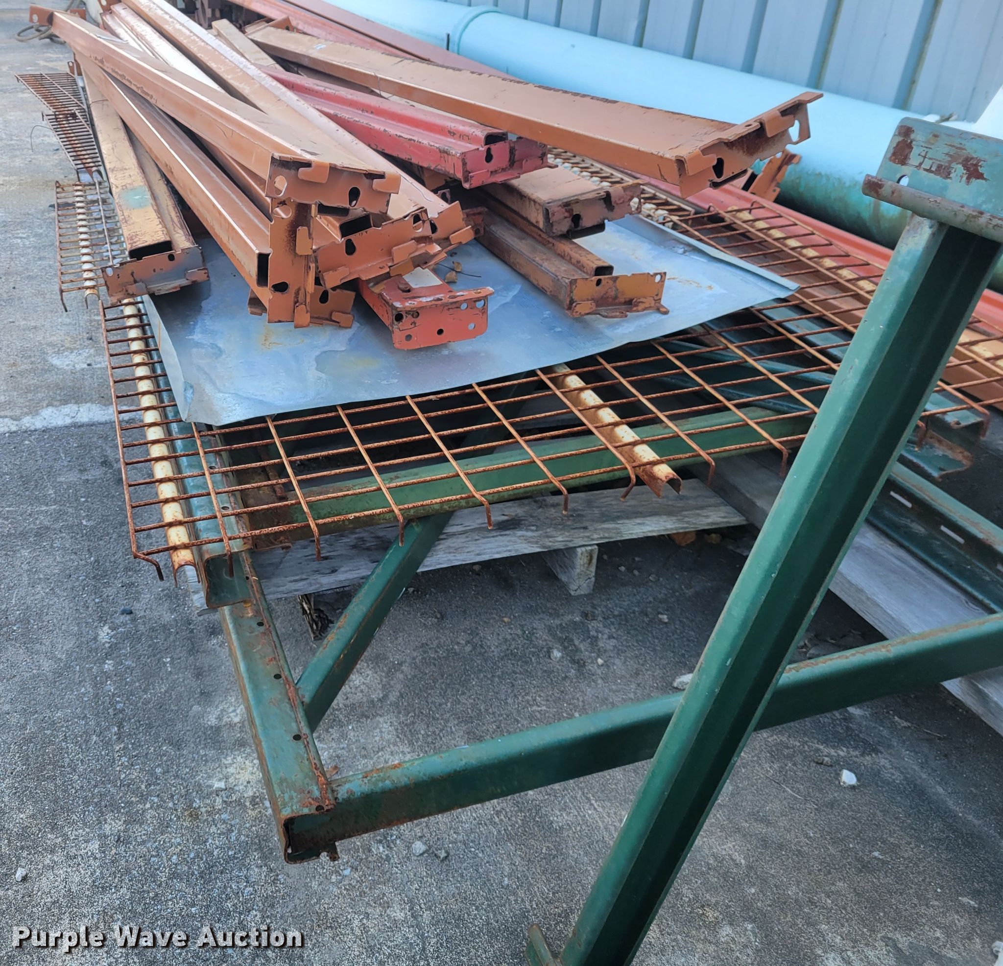 Pallet racking in O Fallon, MO | Item IV9625 sold | Purple Wave