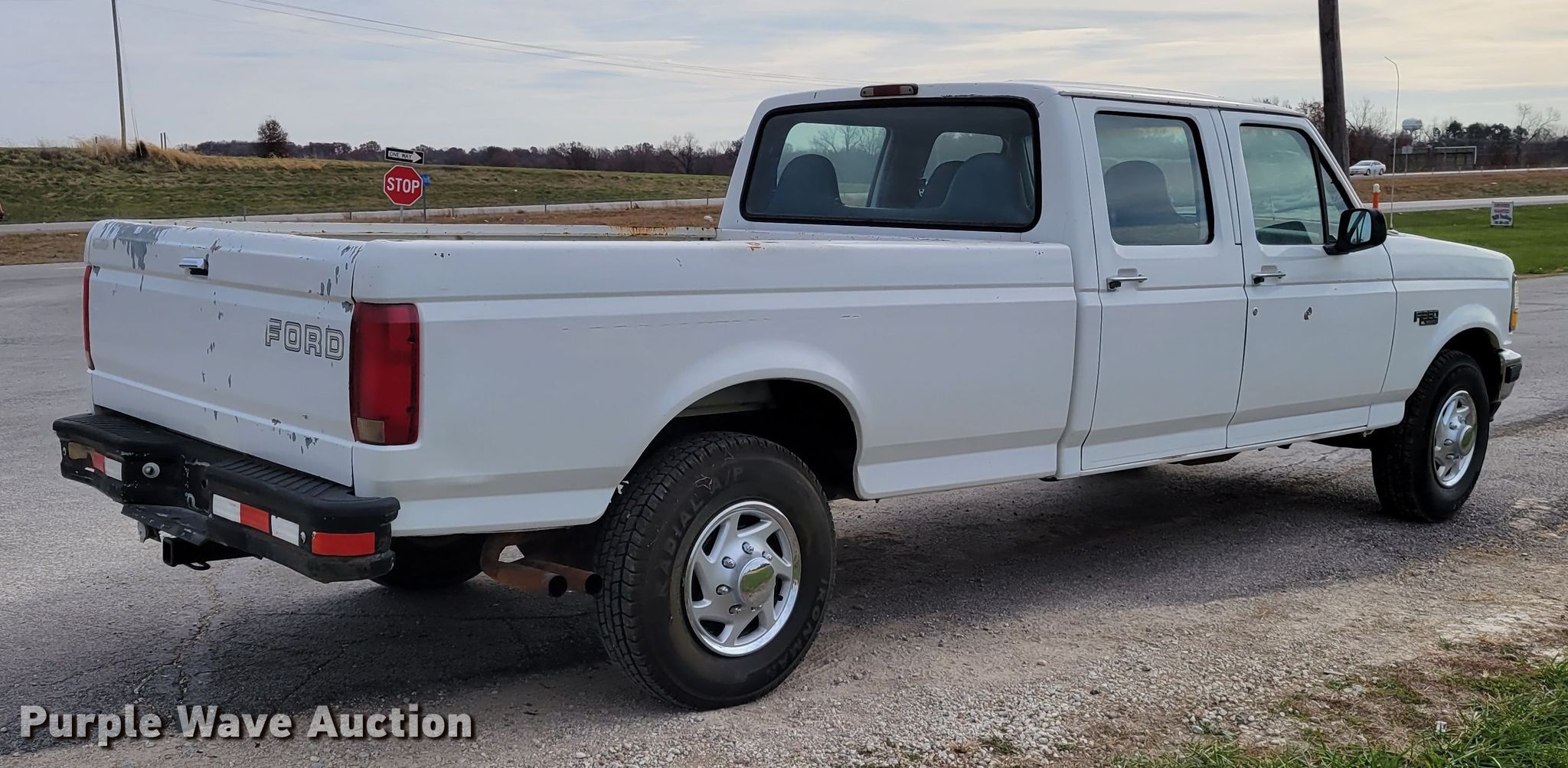 1997 Ford F350 Super Duty XL Crew Cab pickup truck in Moscow Mills, MO ...