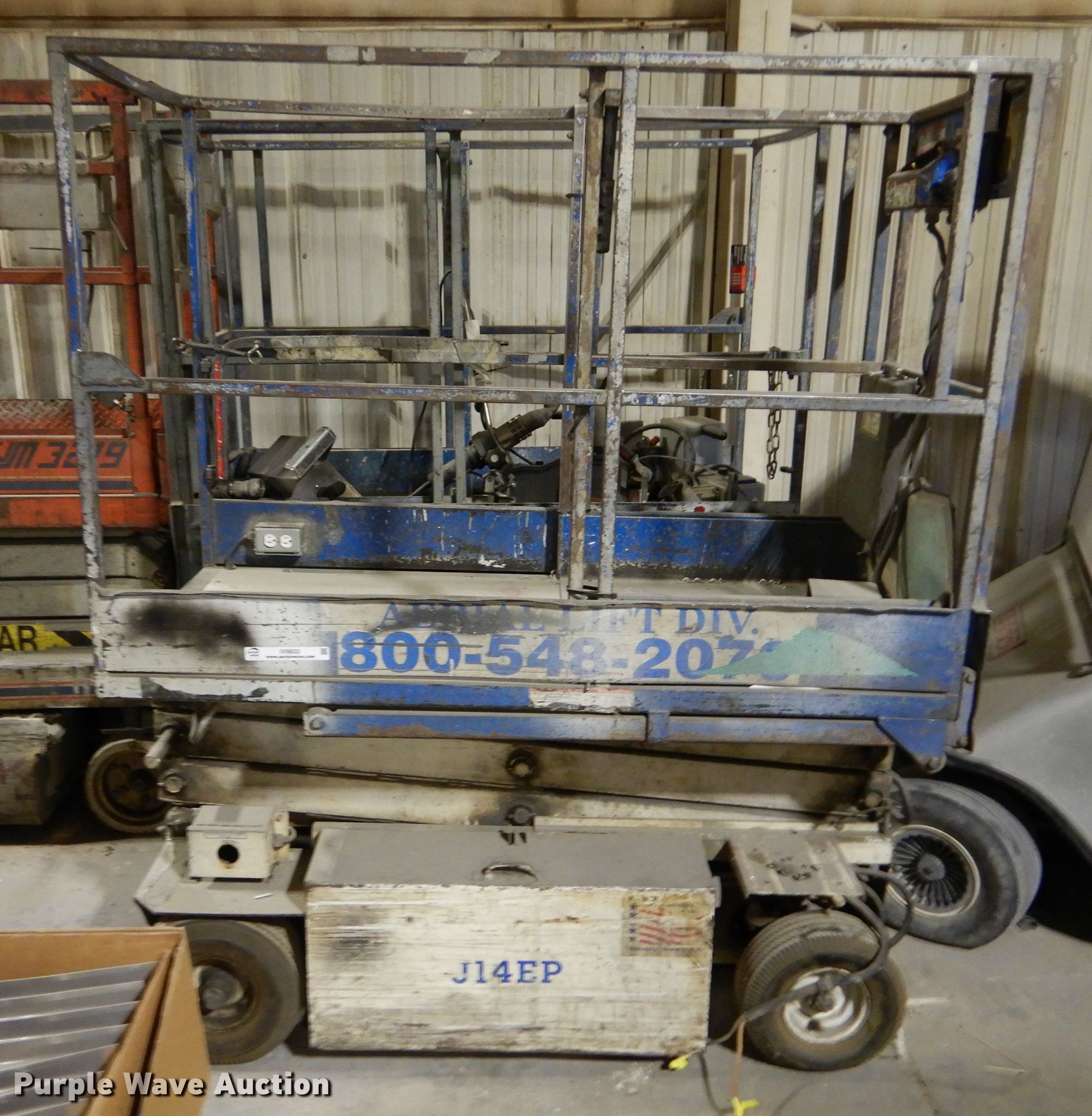 (3) scissor lifts in Stockton, KS | Item IV9833 sold | Purple Wave
