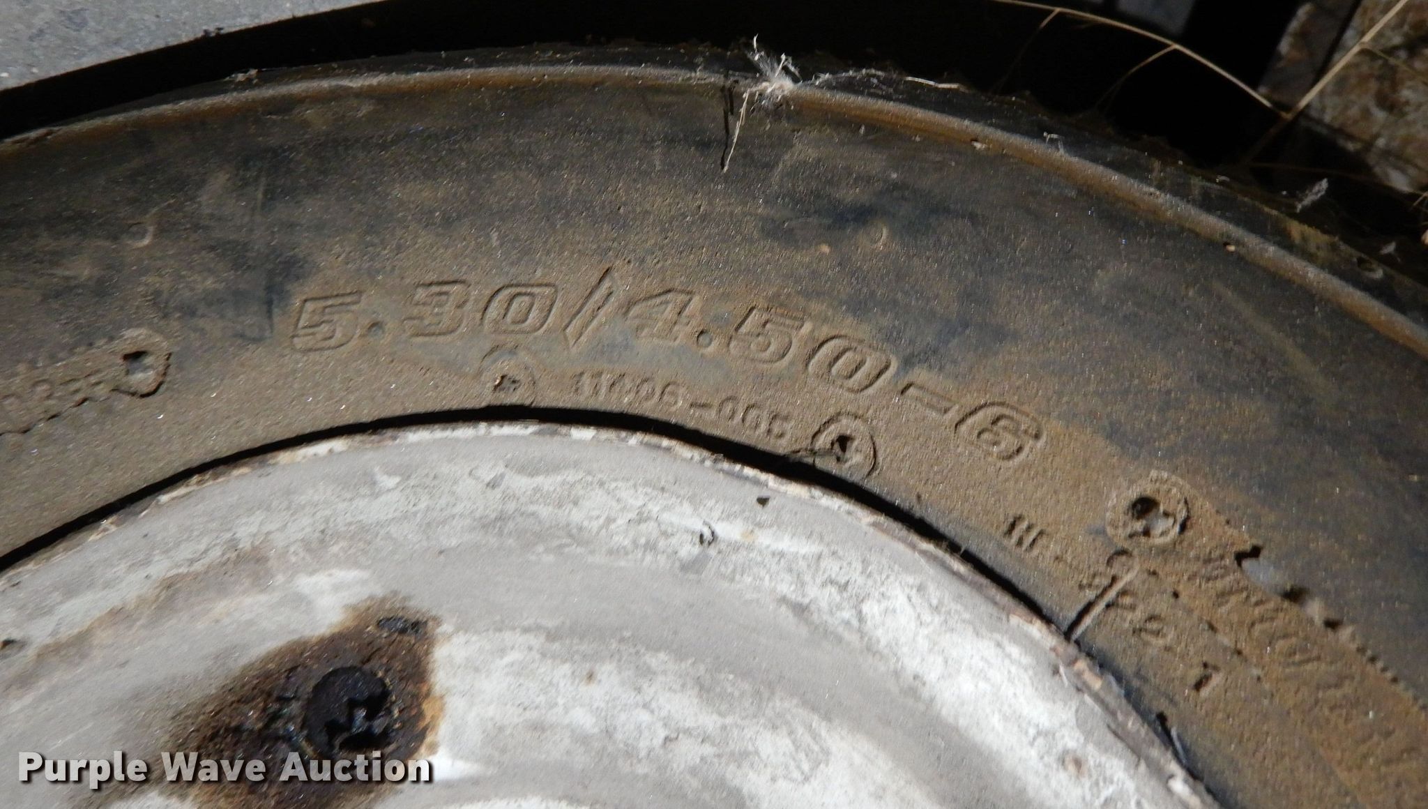 (3) scissor lifts in Stockton, KS | Item IV9833 sold | Purple Wave