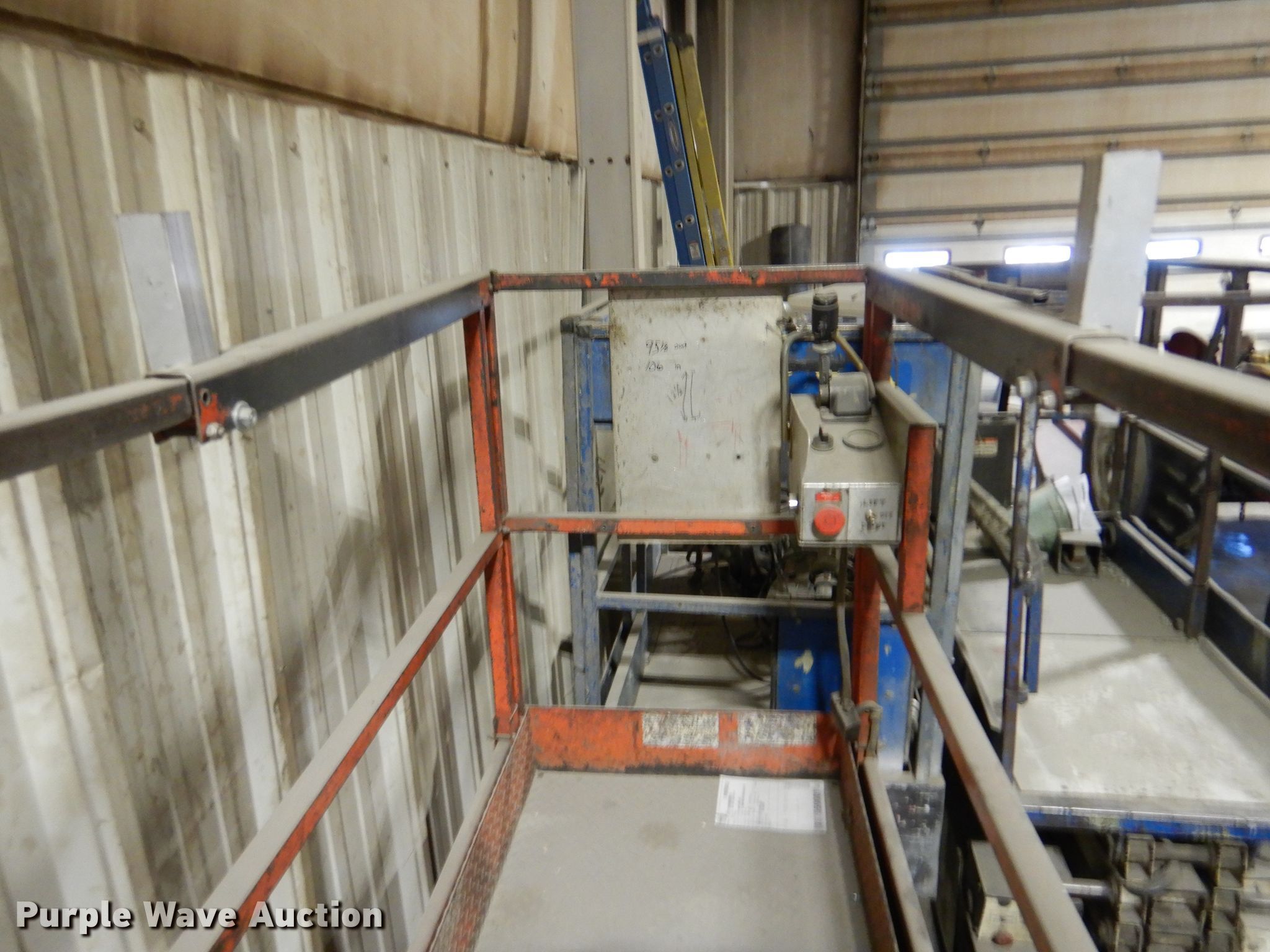 (3) scissor lifts in Stockton, KS | Item IV9833 sold | Purple Wave