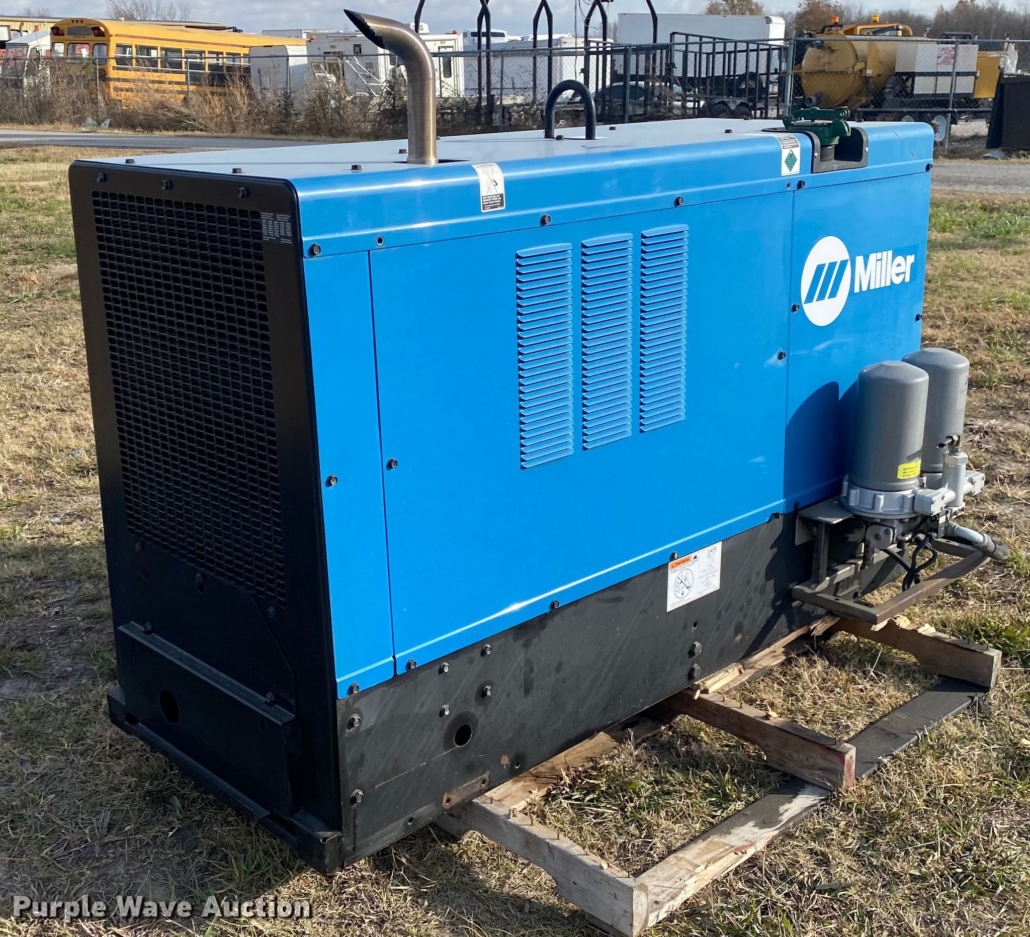 Miller Big Blue Air Pak welder/generator in Collinsville, OK | Item ...