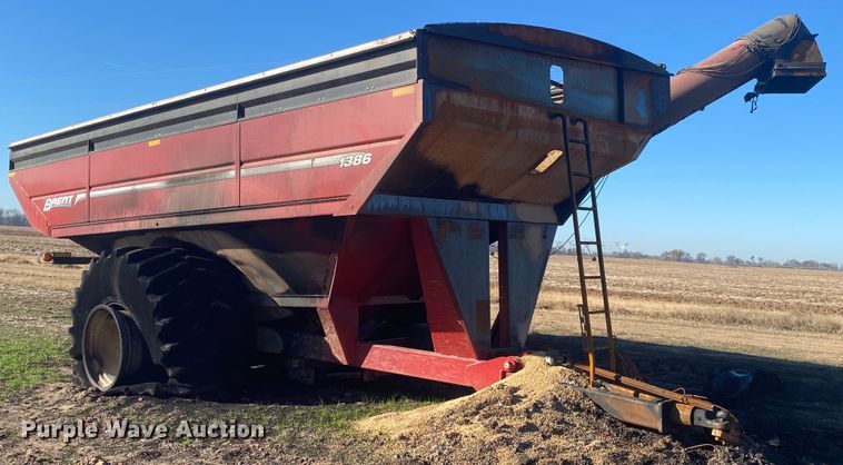 Brent 1386 grain cart in Muldrow, OK | Item DN6574 sold | Purple Wave