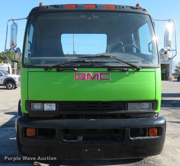 2002 GMC T7500 truck cab and chassis in Bridgeton, MO | Item FP9486 sold | Purple Wave