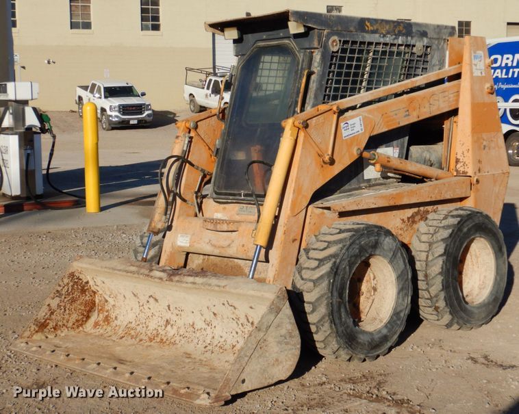 2001 Case 1845C skid steer loader in Kansas City, MO | Item DK1441 sold | Purple Wave