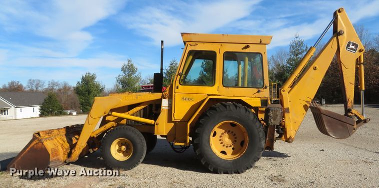 1976 John Deere 500C backhoe in Union, MO | Item FP9491 sold | Purple Wave
