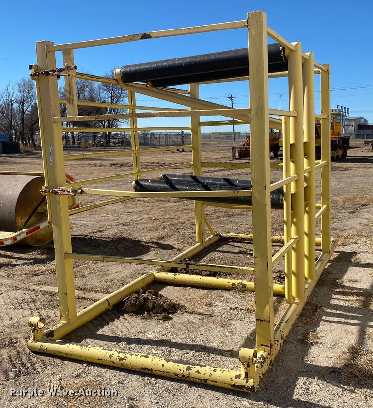 Poly pipe tamer in Ulysses, KS | Item IG9260 sold | Purple Wave