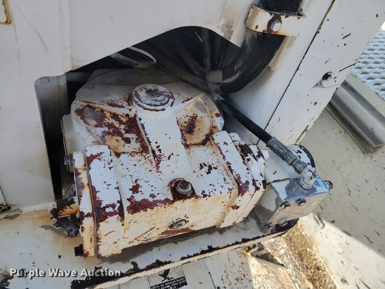 2000 Freightliner FL70 bucket truck in O Fallon, MO | Item IV9624 sold ...