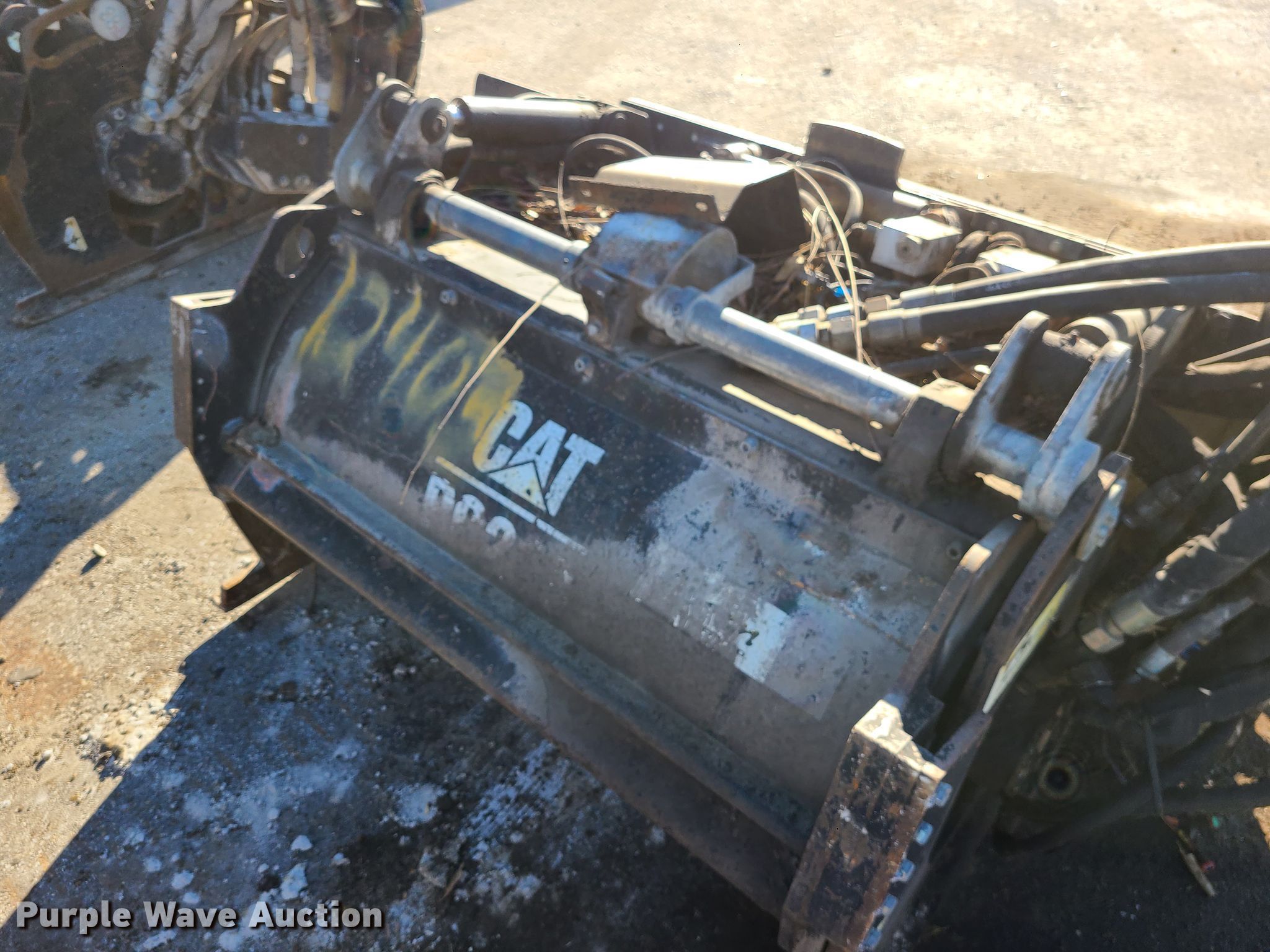 Caterpillar PC210 40"W skid steer cold planer in Overland Park, KS ...