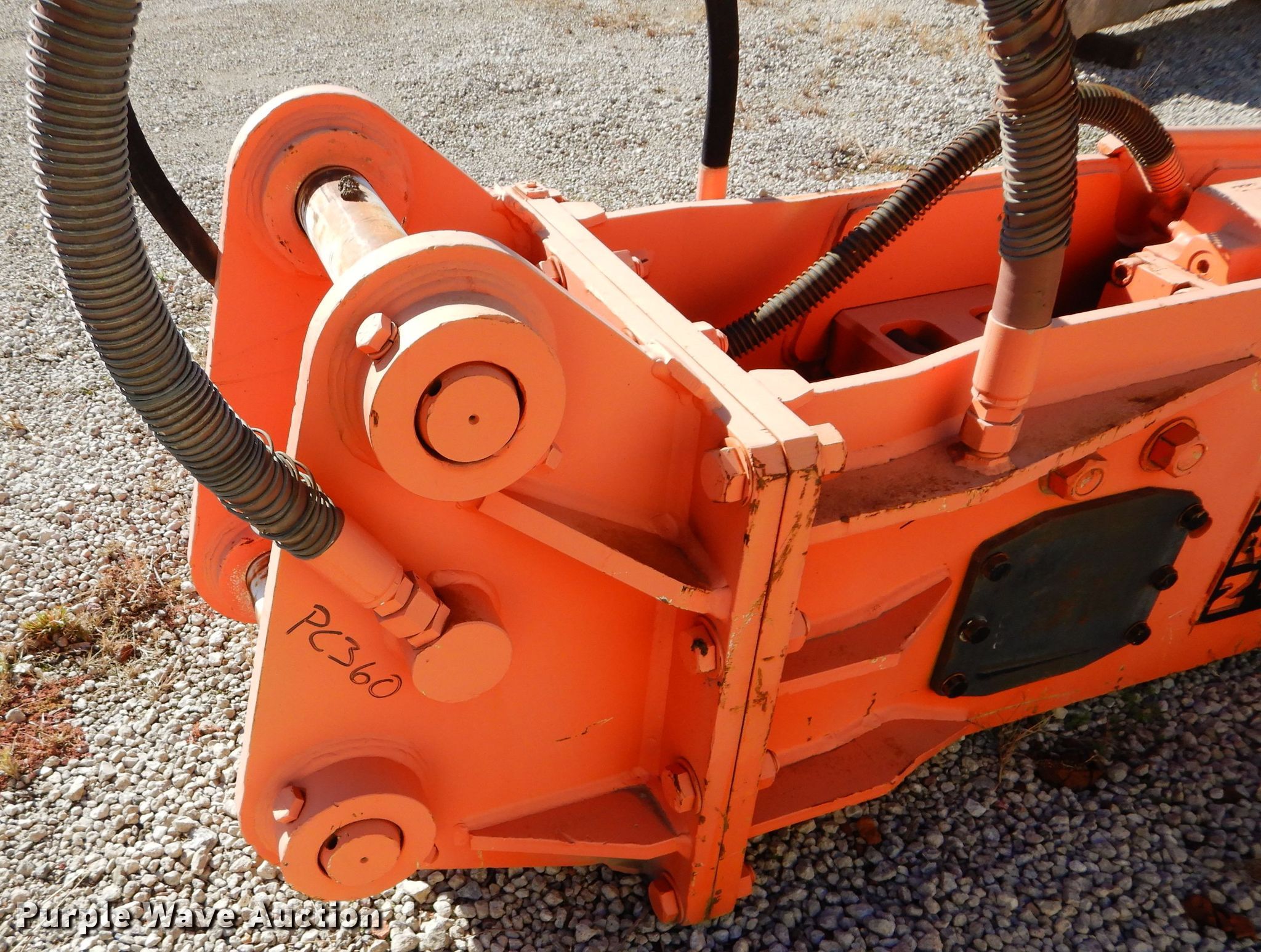 NPK E220 breaker in Kansas City, KS | Item DM0730 sold | Purple Wave