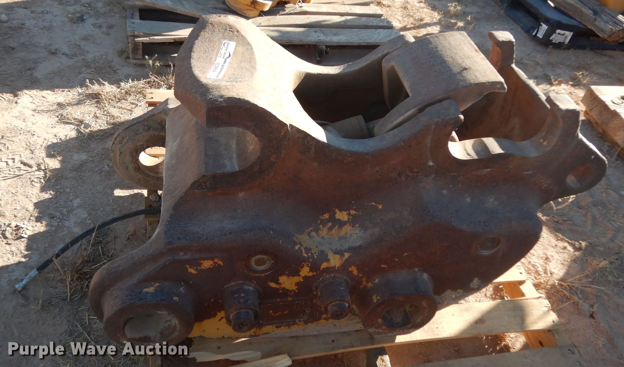 Caterpillar hydraulic quick attach in Odessa, TX | Item ED9946 sold ...
