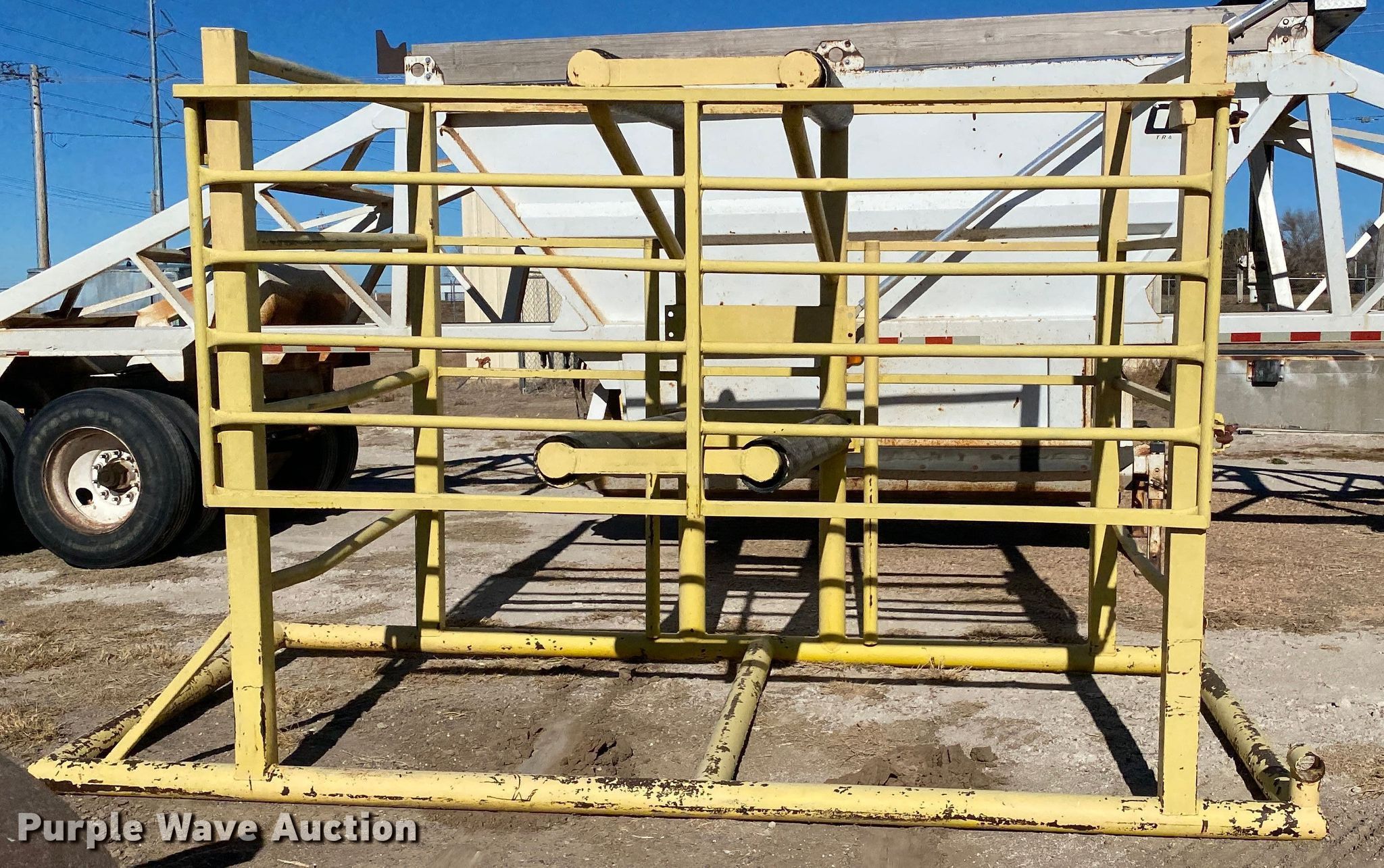 Poly pipe tamer in Ulysses, KS | Item IG9260 sold | Purple Wave