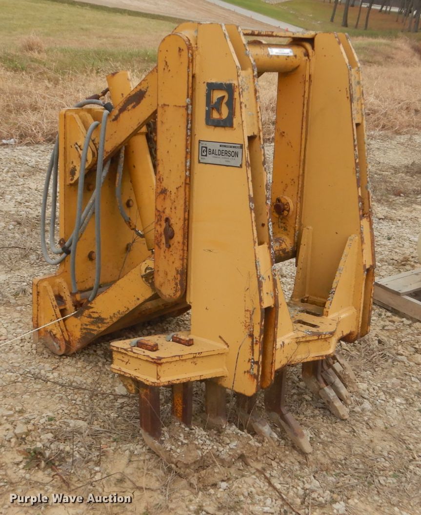 Front mount scarifier in Weston, MO | Item IU9770 sold | Purple Wave