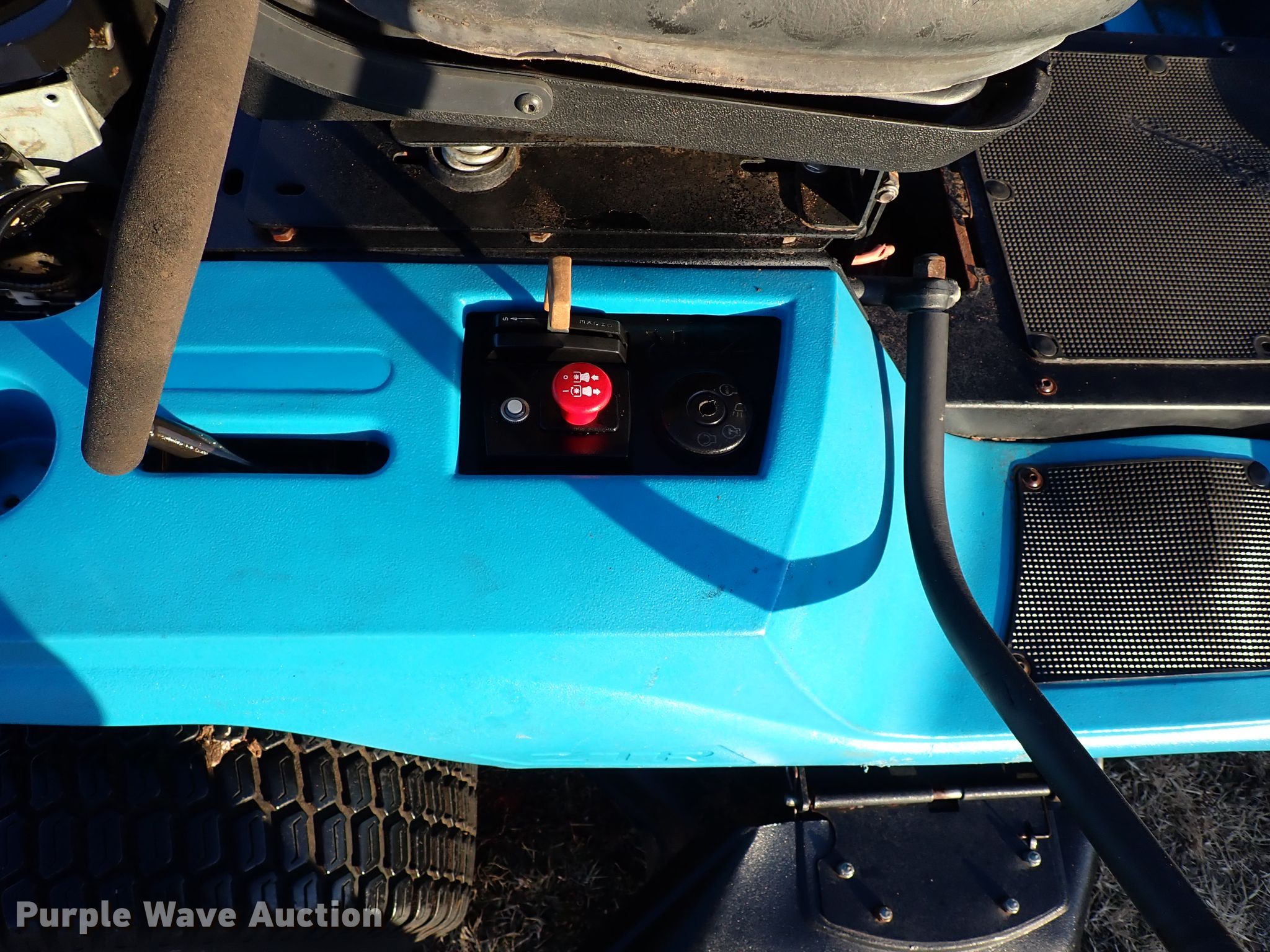 Dixon ZTR lawn mower in Oklahoma City, OK | Item IS9302 sold | Purple Wave