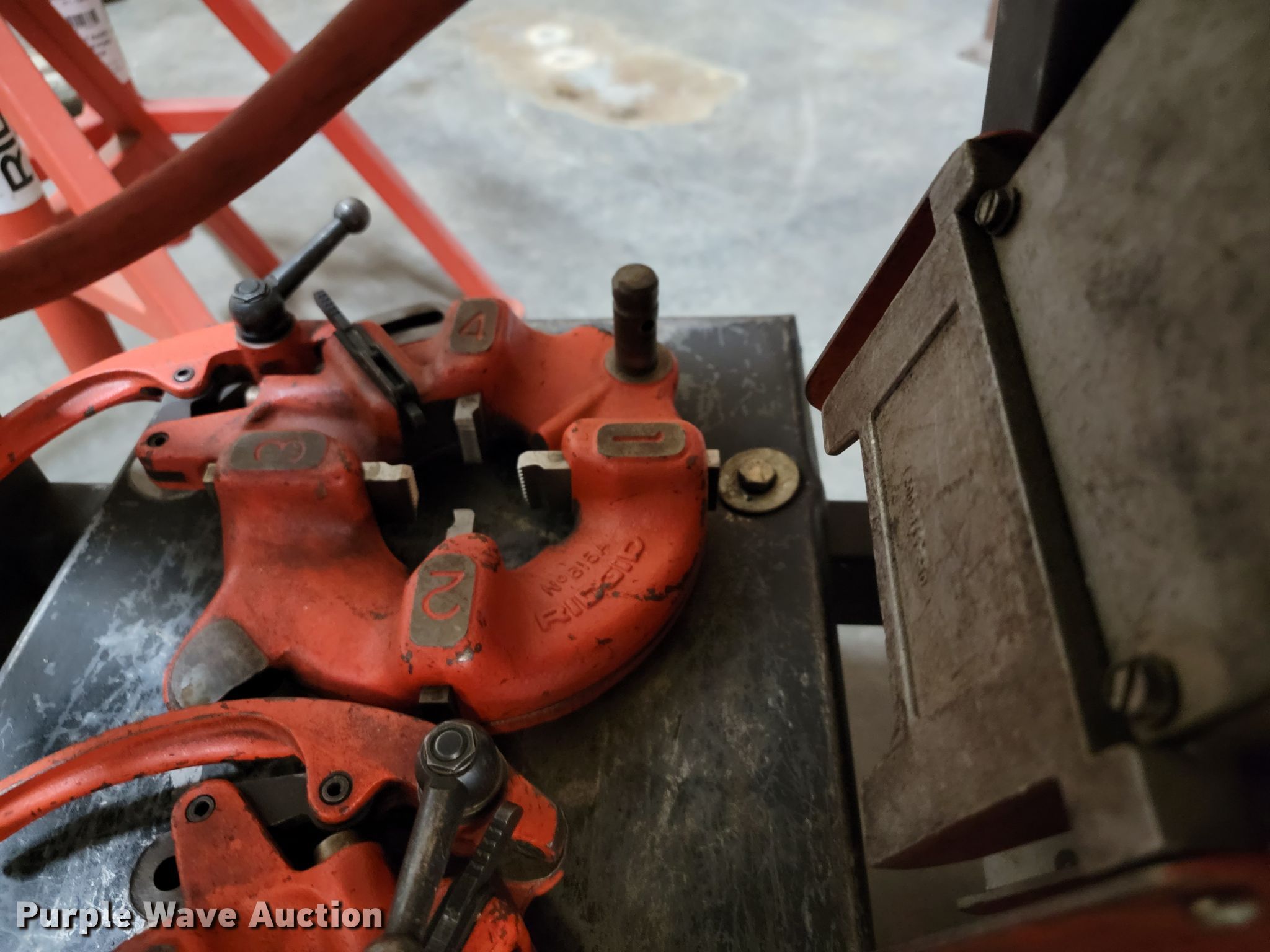 Ridgid 1822-I pipe threader in Joplin, MO | Item KN9700 sold | Purple Wave