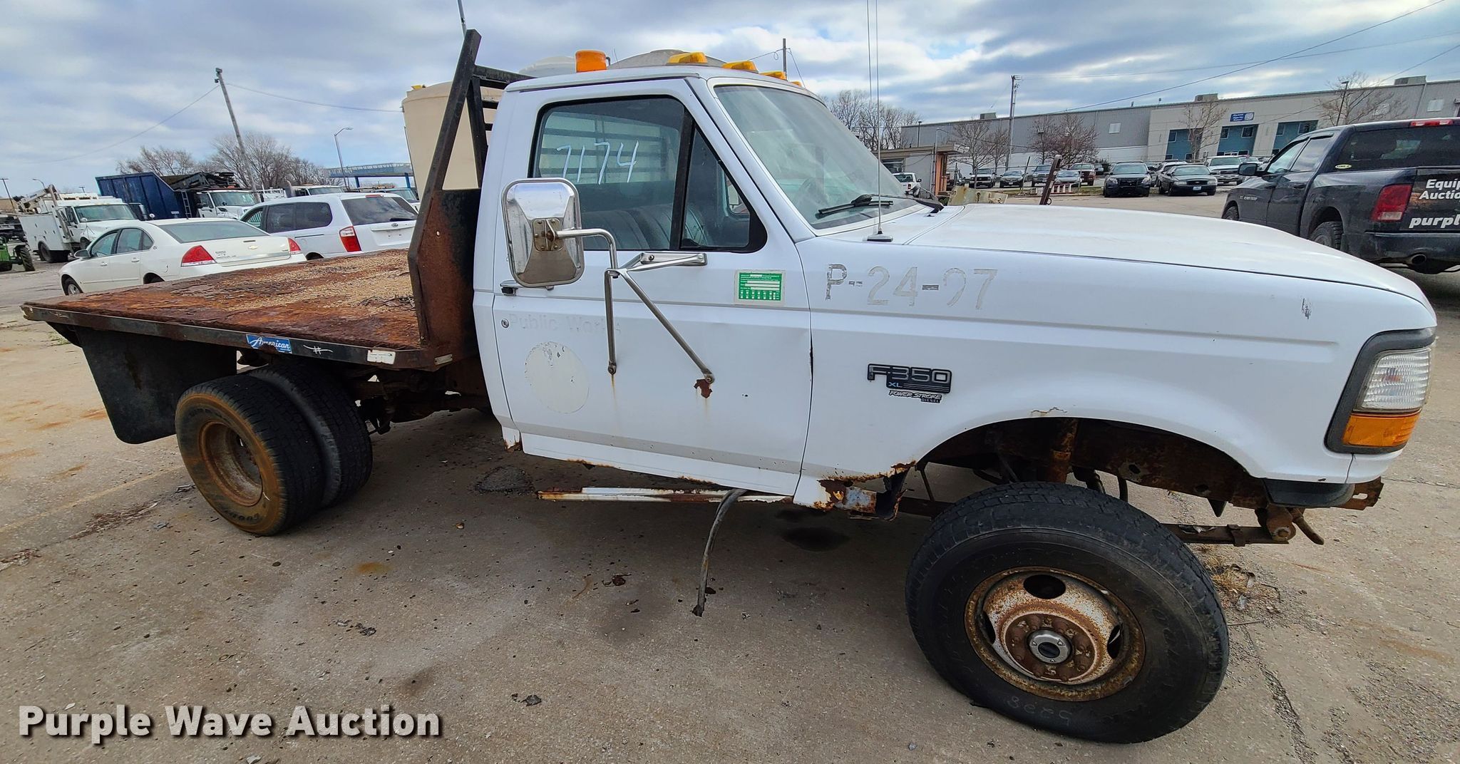 1997 Ford F350 flatbed pickup truck in Kansas City, MO | Item DN2594 ...