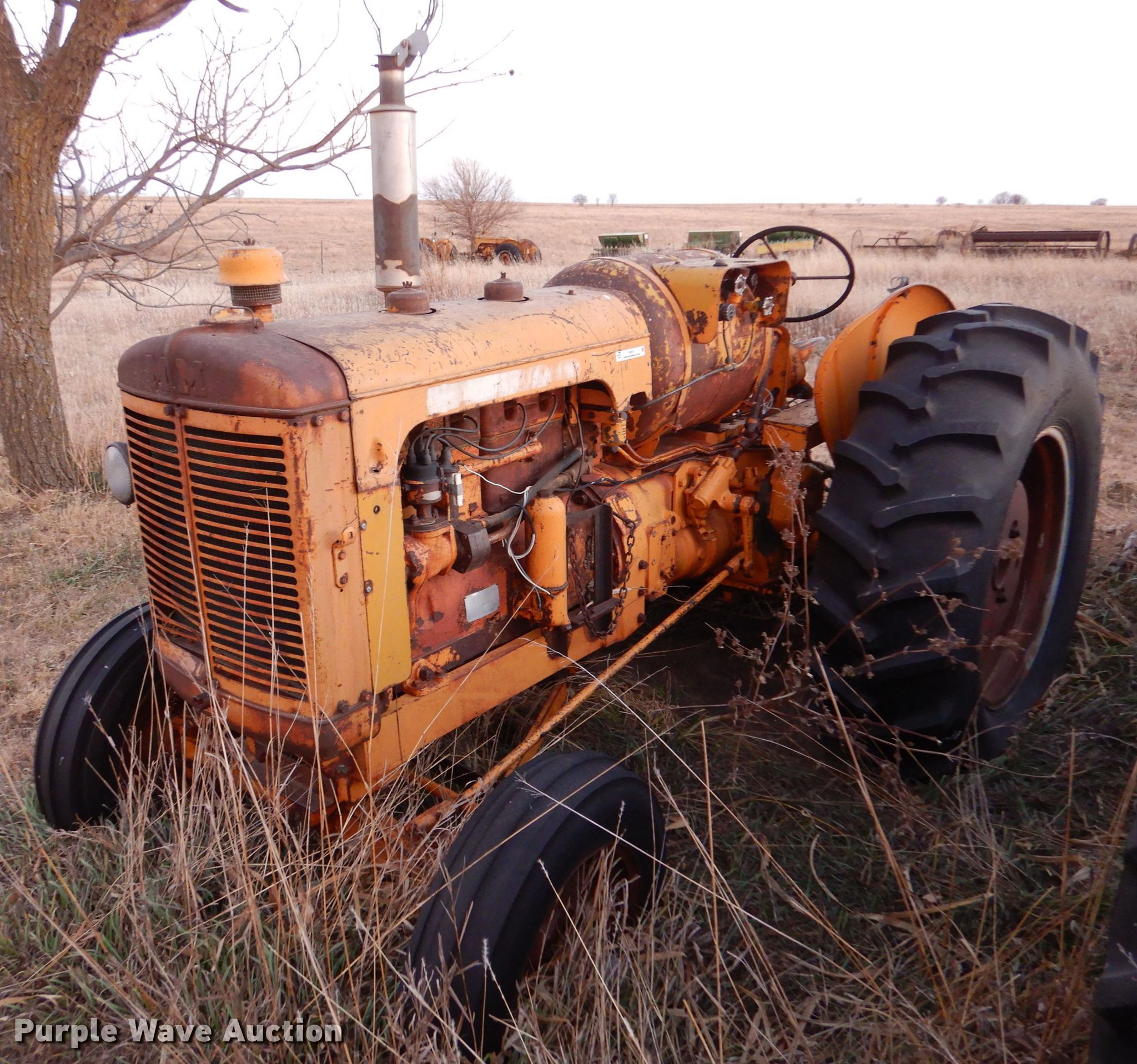 Minneapolis Moline G tractor in Timken, KS | Item IV9911 sold | Purple Wave
