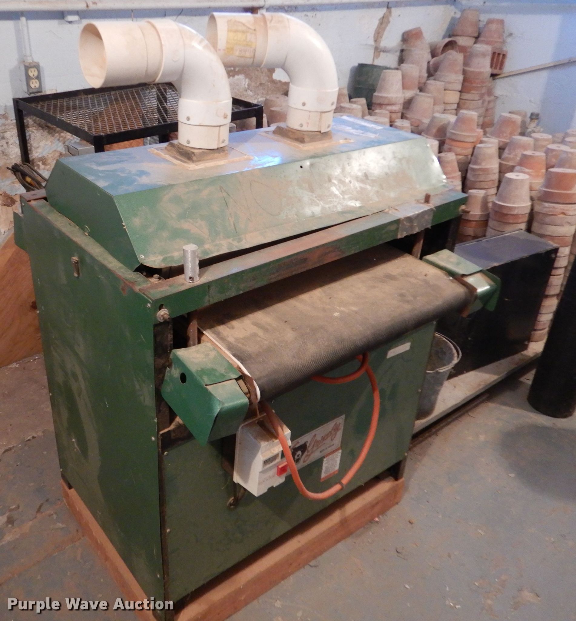 Grizzly drum sander in Norton, KS | Item IV9952 sold | Purple Wave