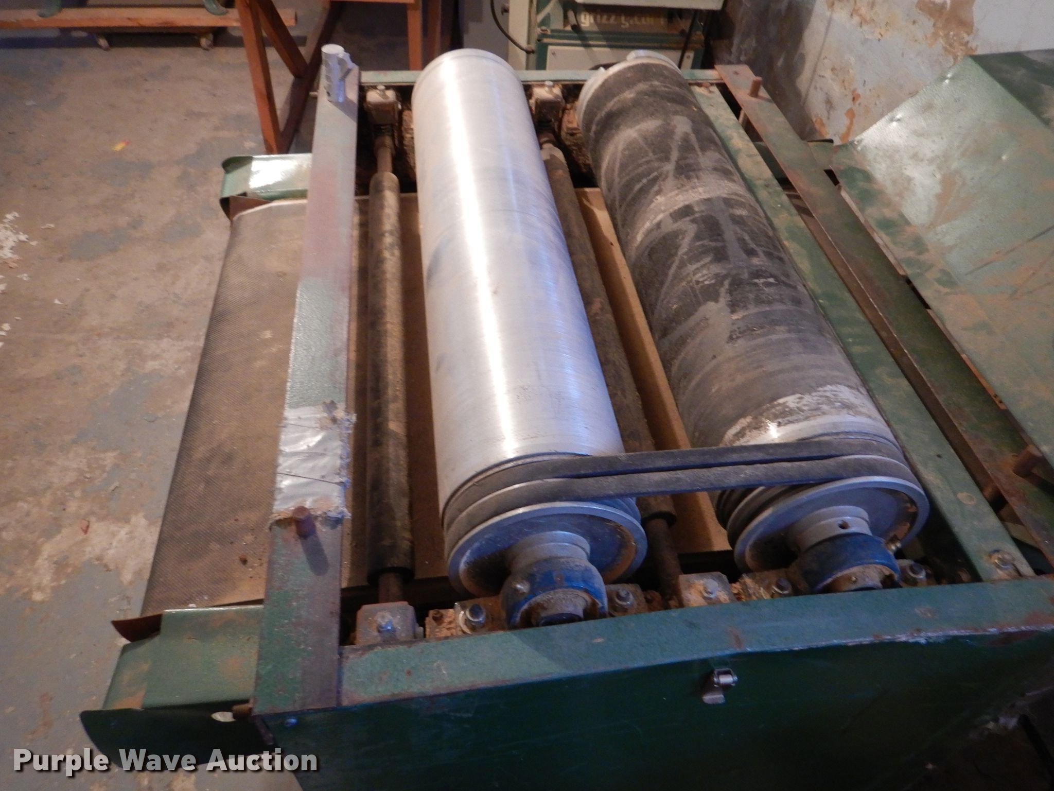 Grizzly drum sander in Norton, KS | Item IV9952 for sale | Purple Wave