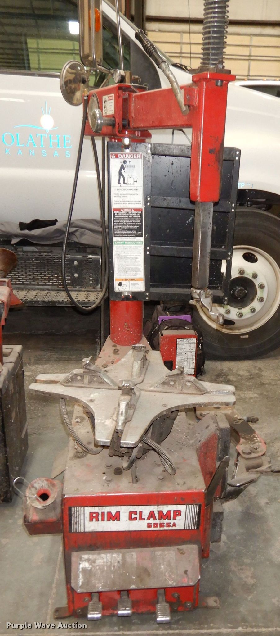 Coats Rim Clamp 5065A tire machine in Olathe, KS | Item KR9939 sold ...