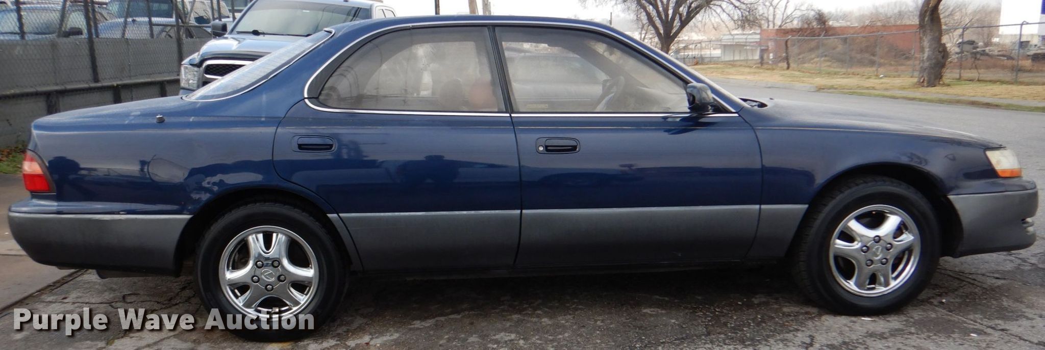 1996 Lexus ES 300 in Tulsa, OK | Item IG9540 sold | Purple Wave