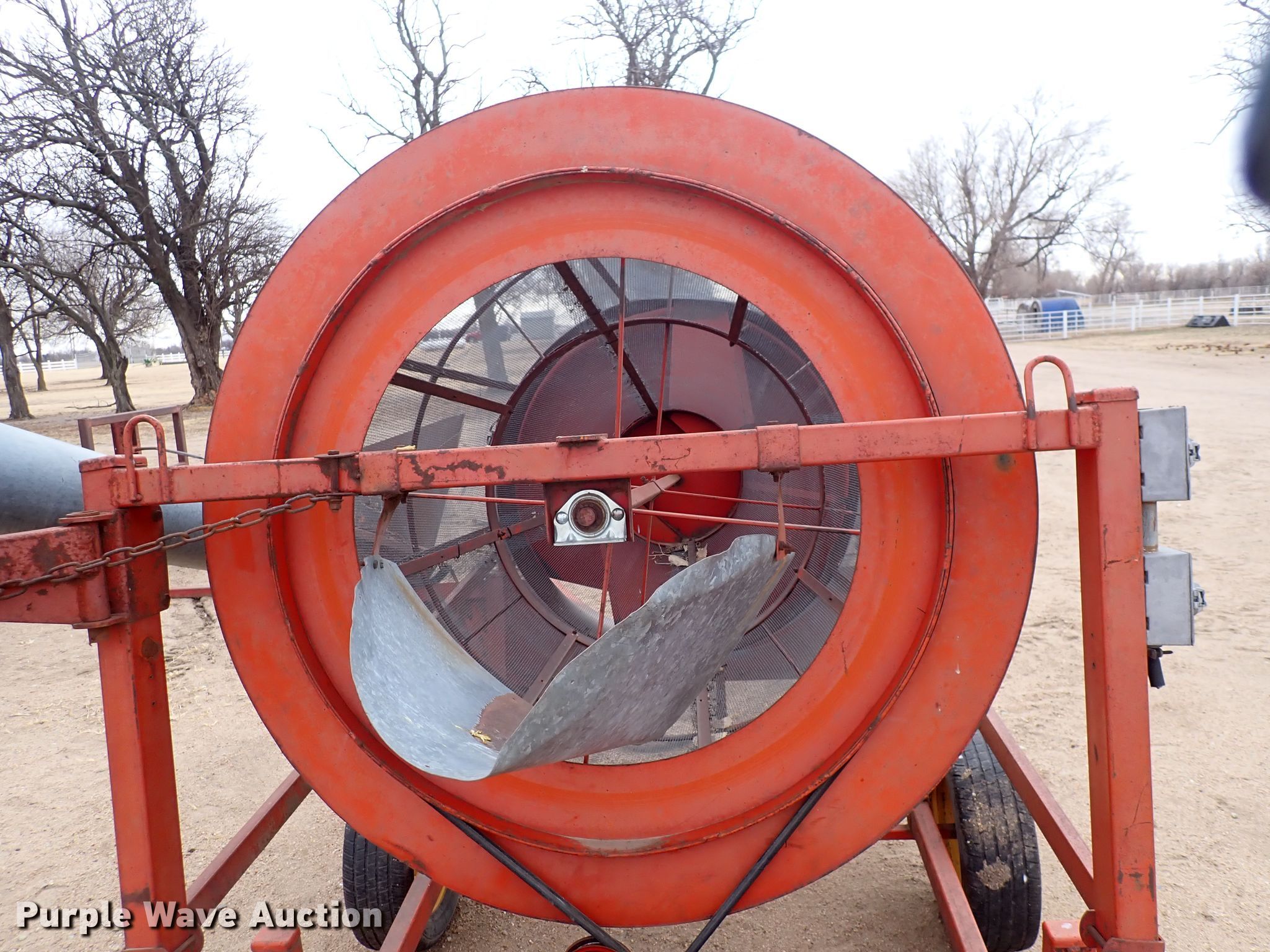 Snowco grain cleaner in Kinsley, KS | Item JT9988 sold | Purple Wave