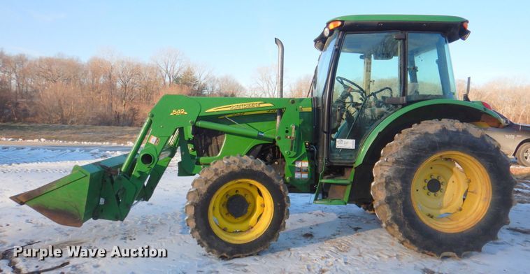2005 John Deere 5325 MFWD tractor in Kansas City, KS | Item DN2653 sold ...