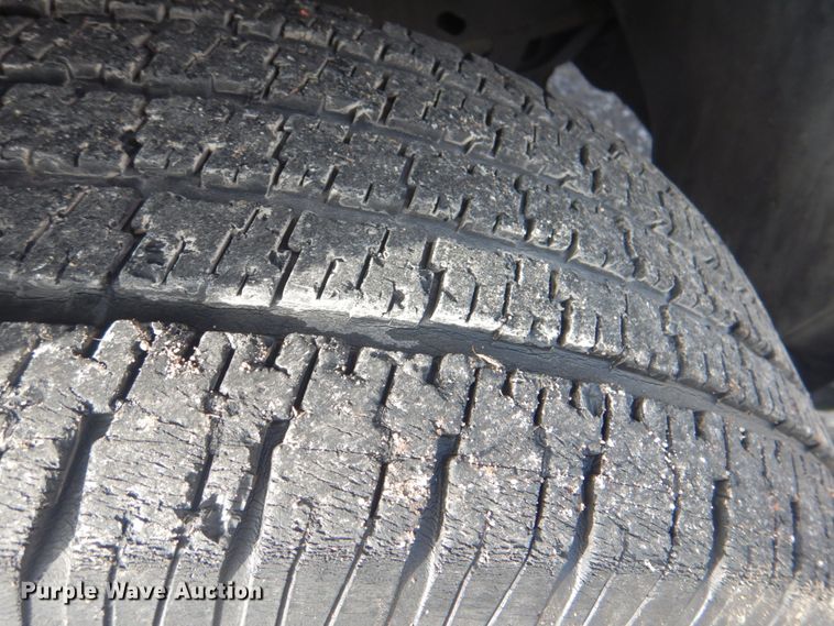 2002 GMC Envoy SUV in Tulsa, OK | Item IG9544 sold | Purple Wave