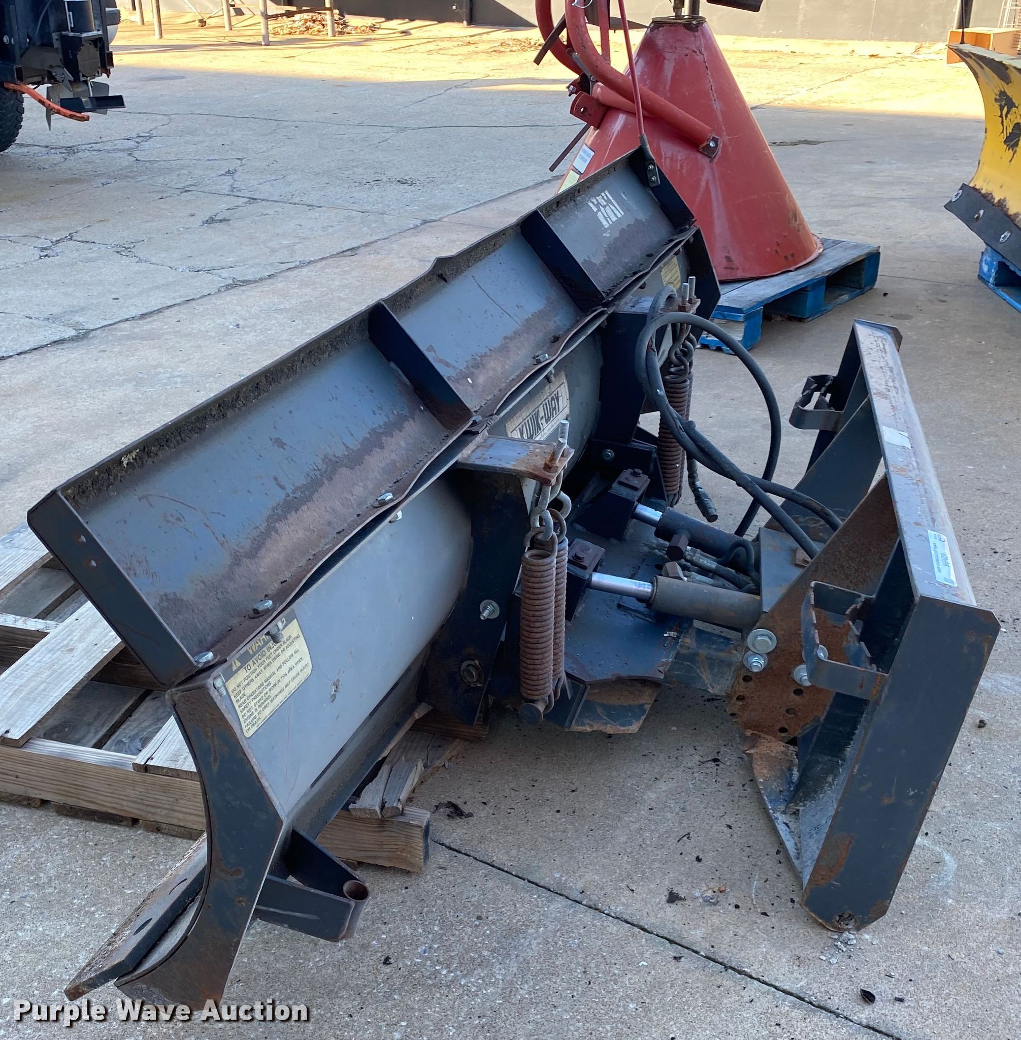 Kwik-Way 7' W skid steer snow plow in Tulsa, OK | Item IG9656 sold ...