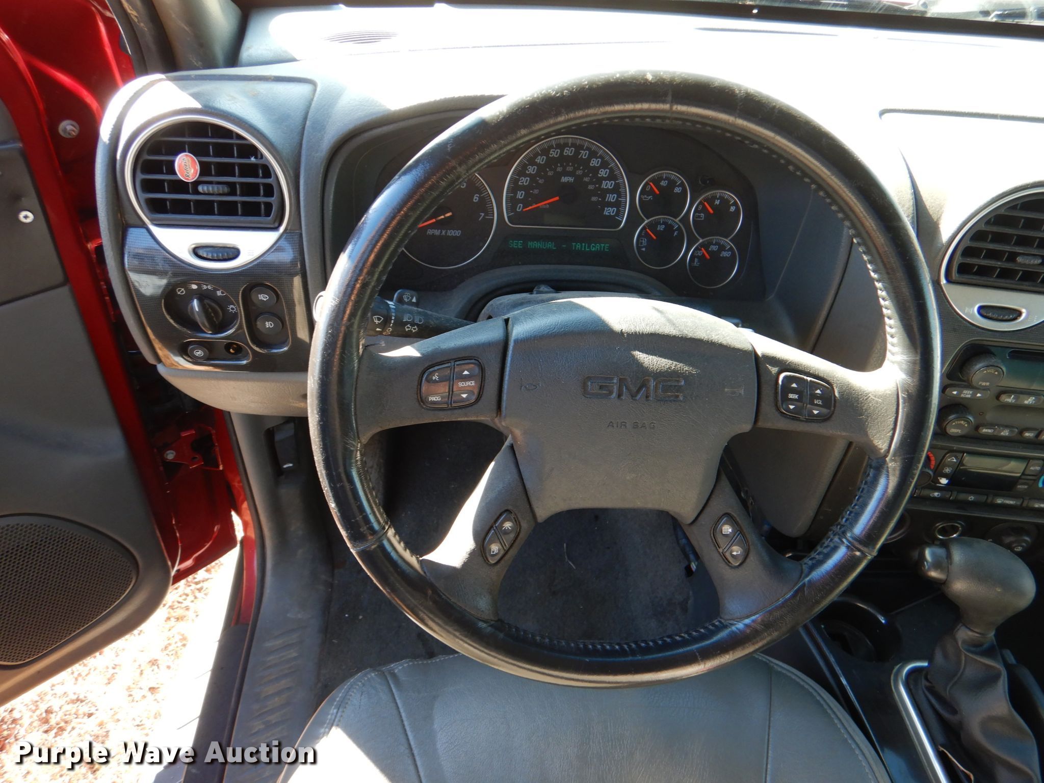 2004 GMC Envoy SUV in Hugo, OK | Item JD9456 sold | Purple Wave